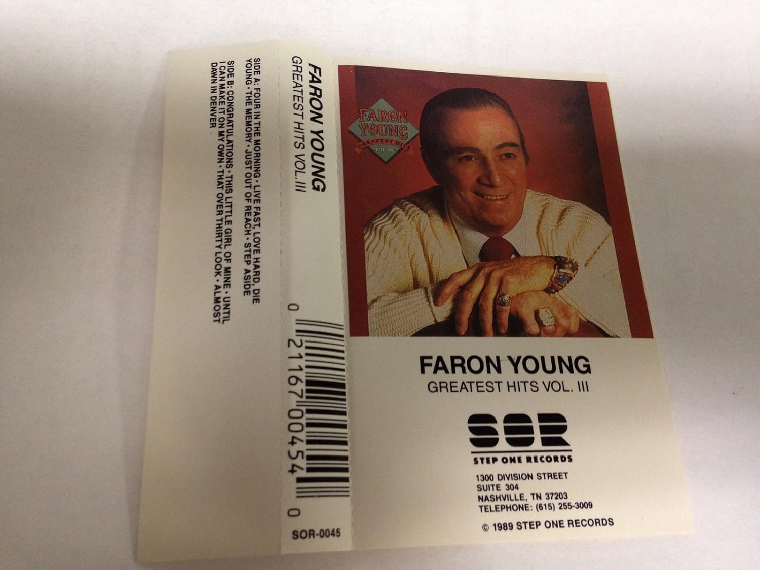 Greatest Hits 3: Young, Faron: Amazon.it: CD e Vinili}