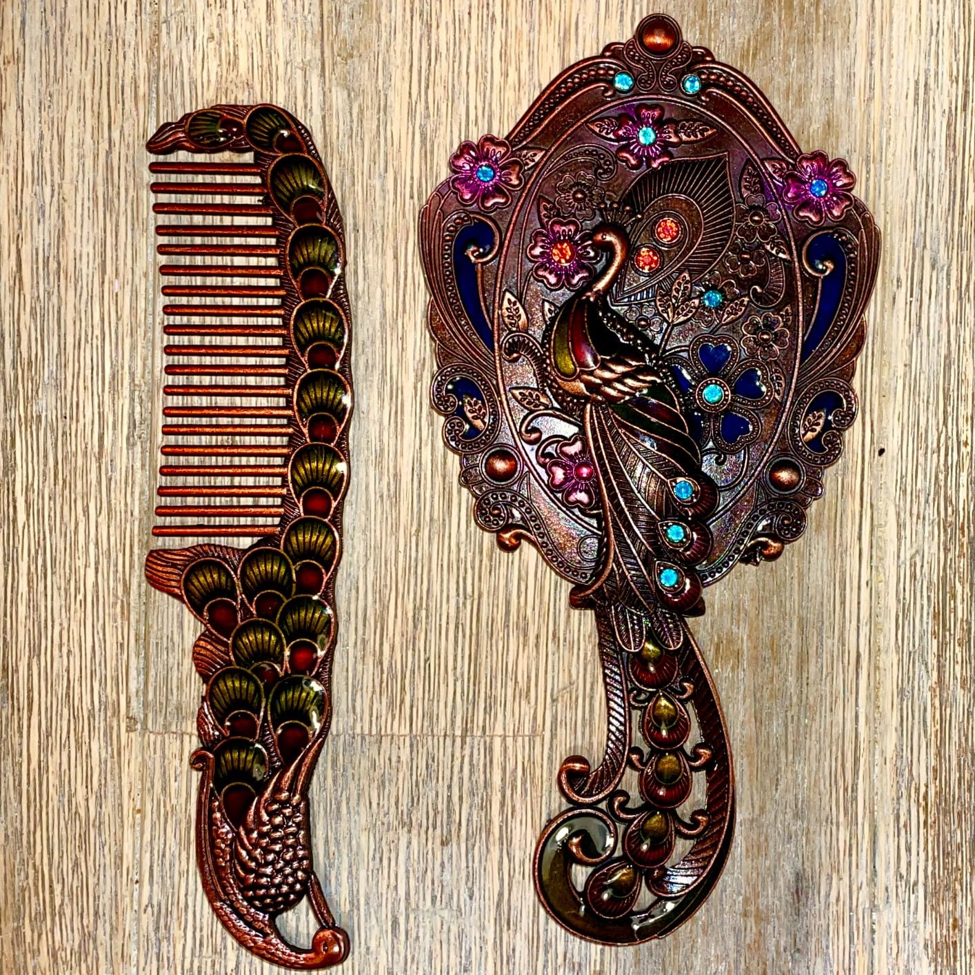 Amazon.com: TranquilBeauty Vintage Hand Mirror with Comb - Portable ...