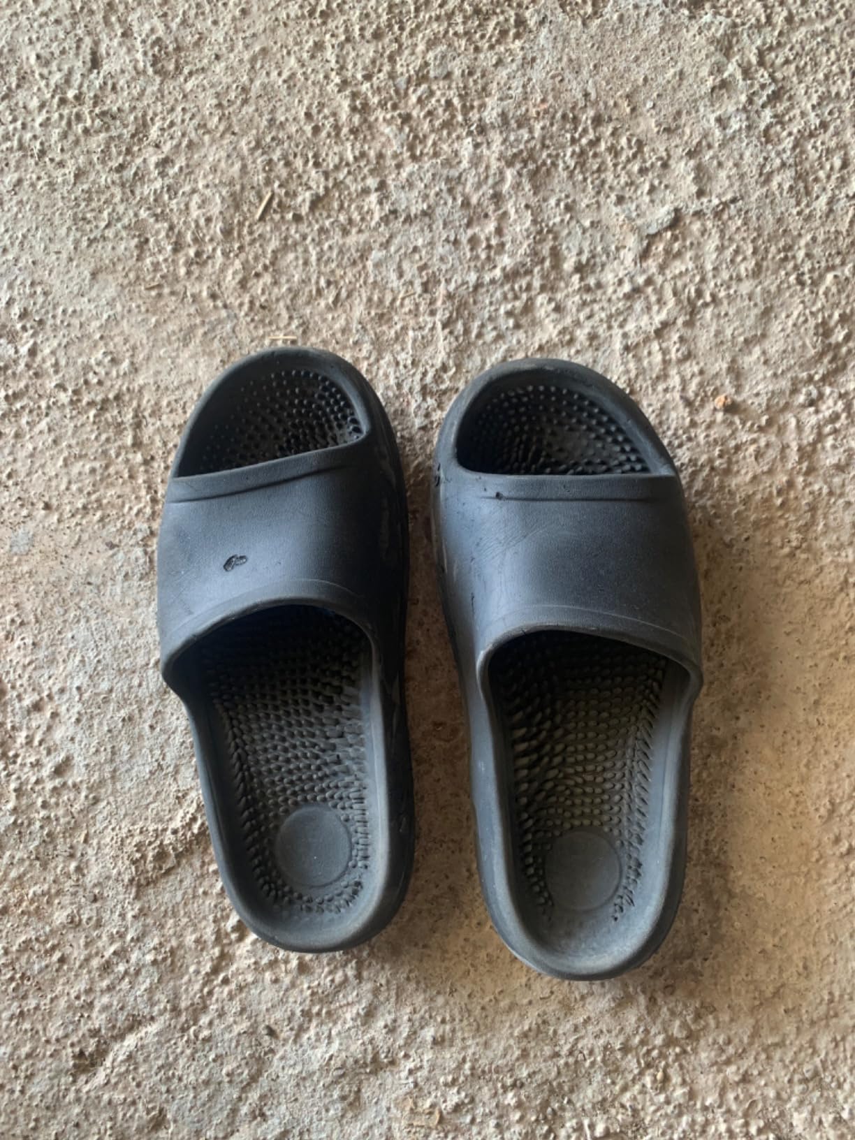 Buy Hygear Men's Moulded Slipper-HG-GE-1021-Black-6 at Amazon.in