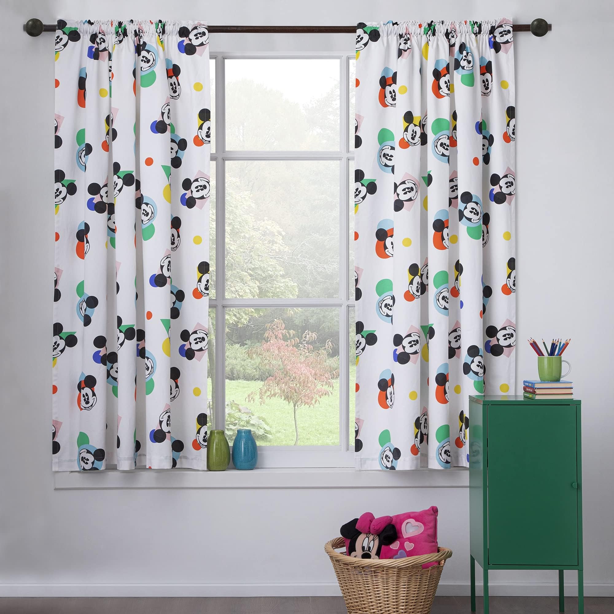 Disney Minnie Mouse Hearts & Love 183cm x 168cm Eyelet Window Curtains ...