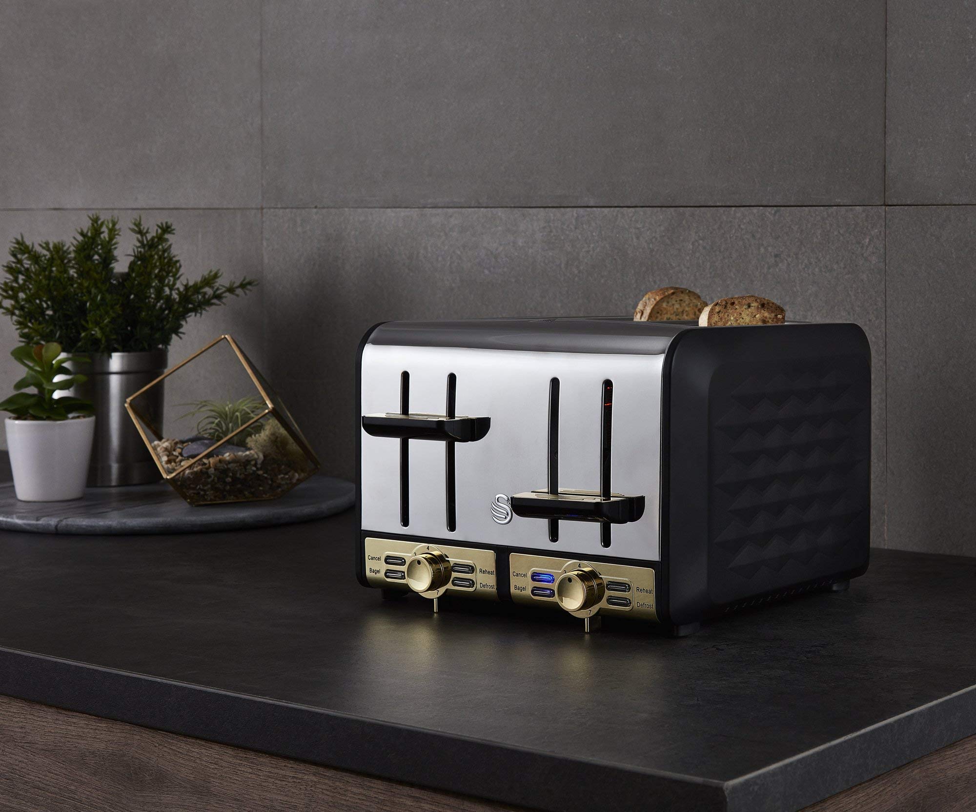 Buy Swan Gatsby Black and Gold 4-Slice Toaster, Variable Electronic ...
