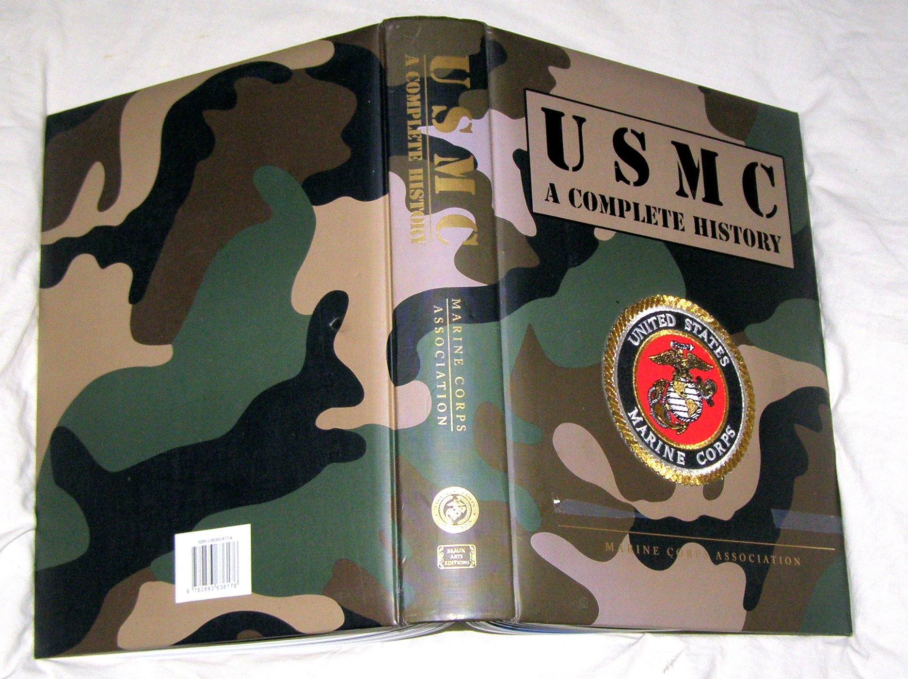 USMC: A Complete History (U.S. Military Series): Hoffman, Jon ...