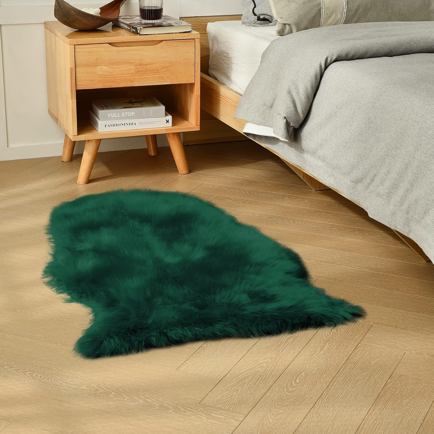 Amazon.com: duduta Emerald Green Faux Sheepskin Throw Rug 2x3 ft ...