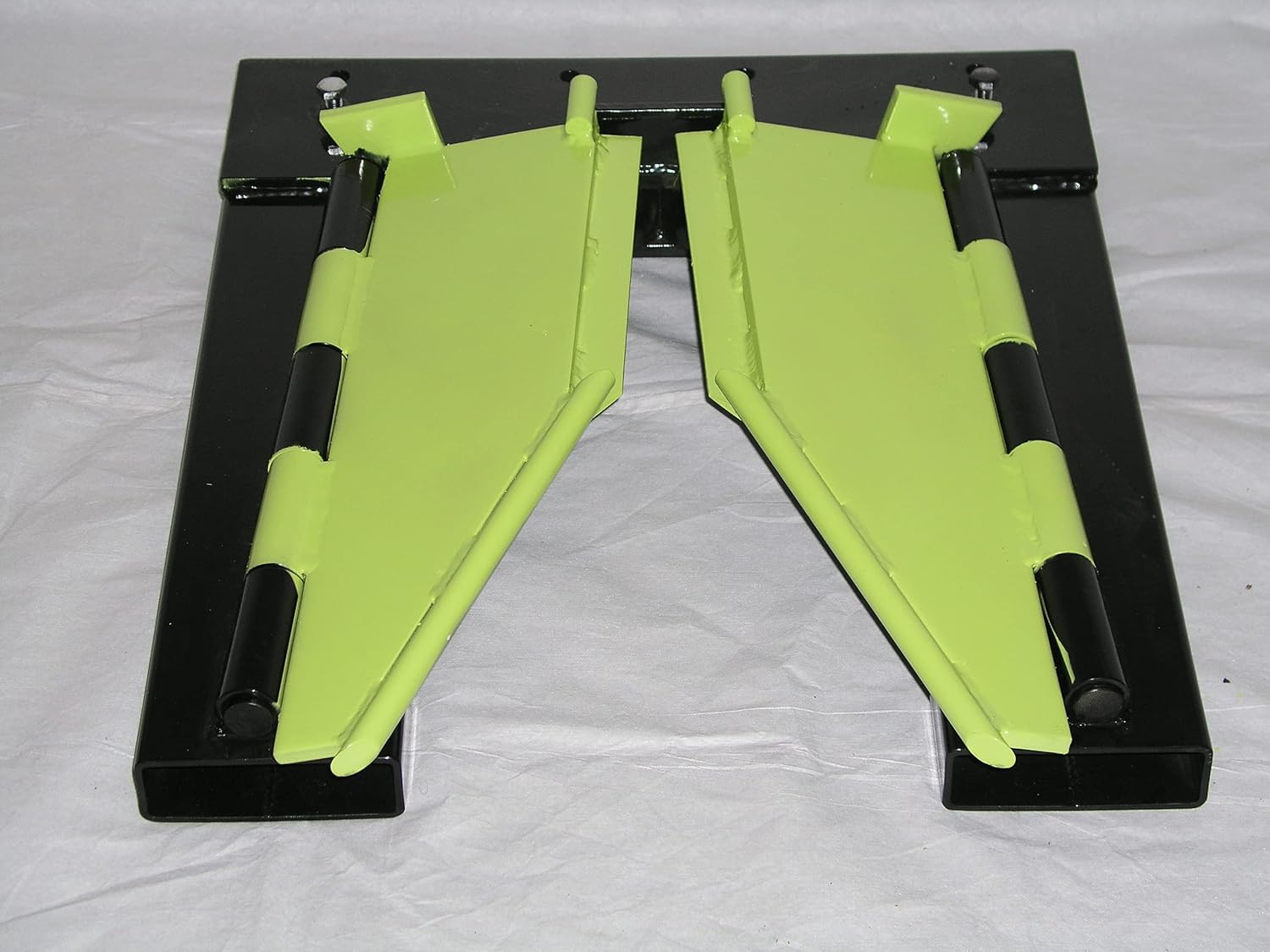 Amazon.com: Brush Grubber AAB-10 Post/Tree Puller, Green : Patio, Lawn ...