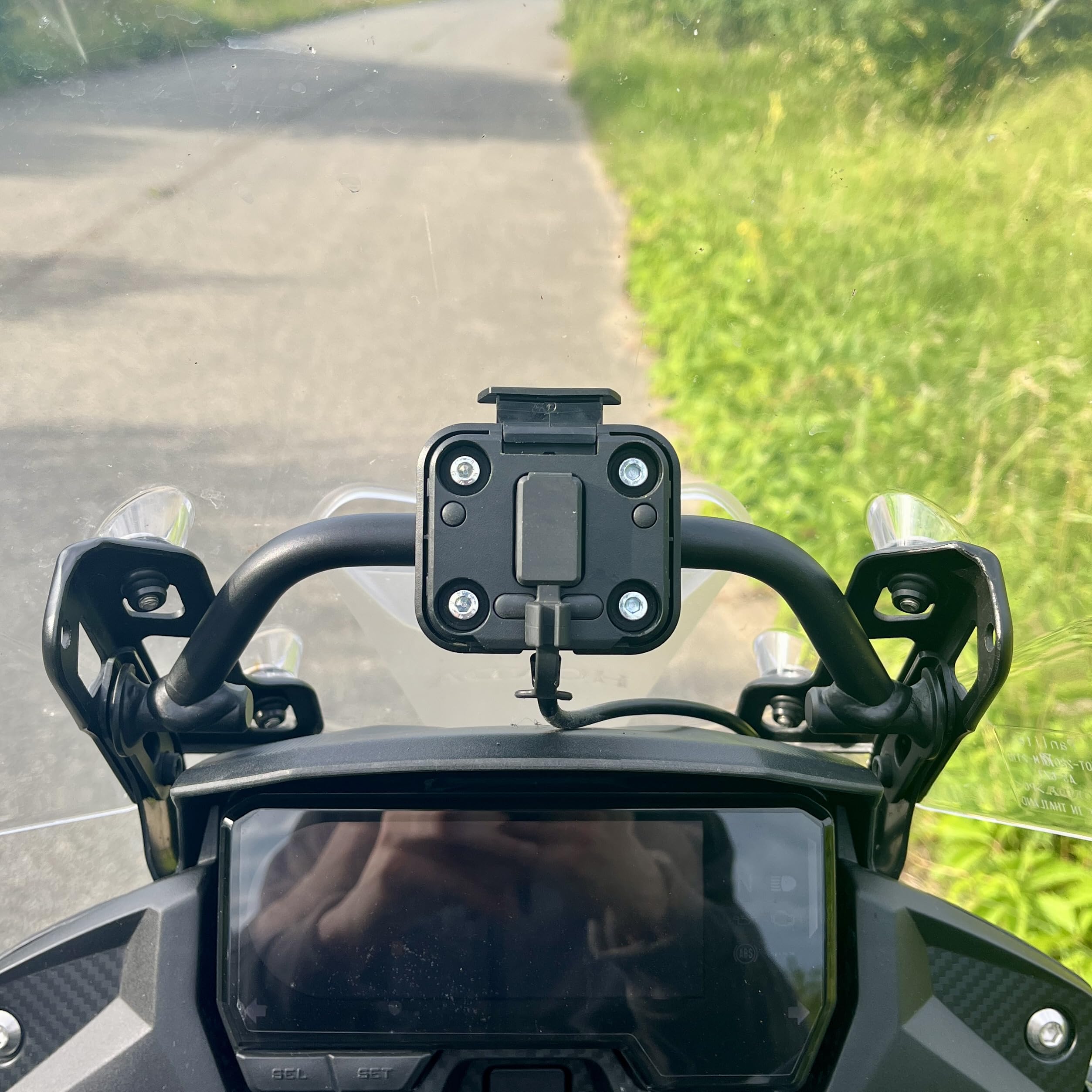 Amazon.com: Motorcycle Navigation Mount Holder for Garmin Zumo XT, XT2, AMPS Pattern | 'Pancake ...