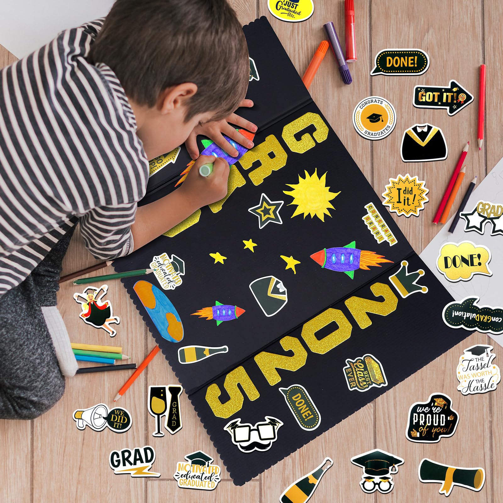 Snapklik.com : 4 Set Graduation Photo Display Board 24" X 16" Trifold ...