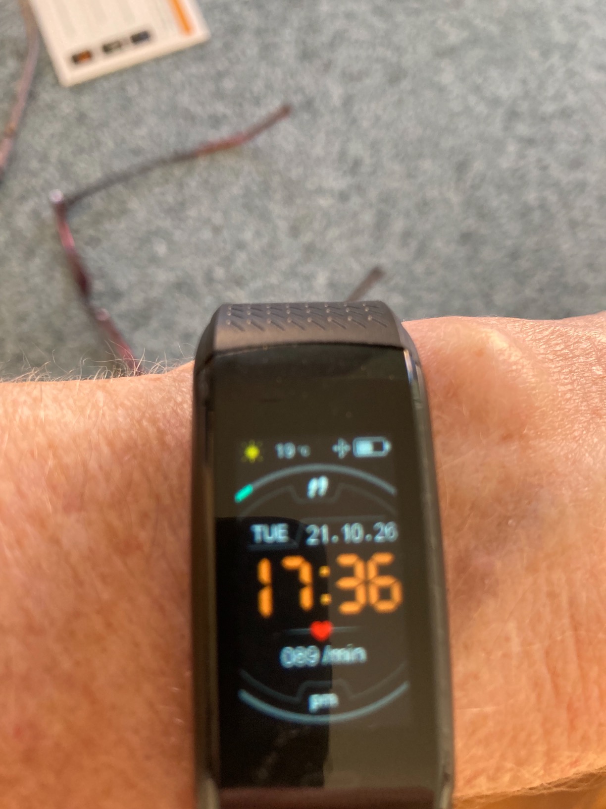 KoreTrak Pro Fitness Tracker - Smart Watch for Men and Women | Calorie ...