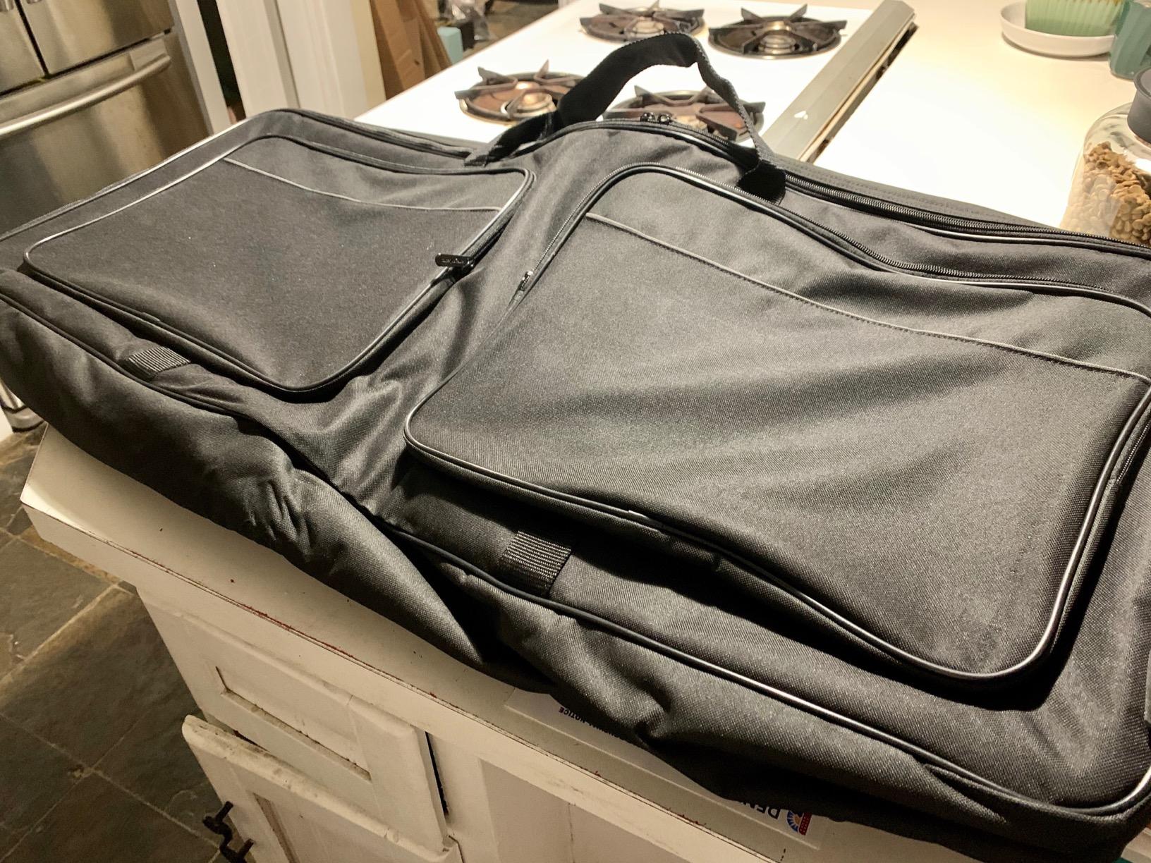 Amazon.com: Amazon Basics Keyboard Gig Bag for 61-note Portable ...