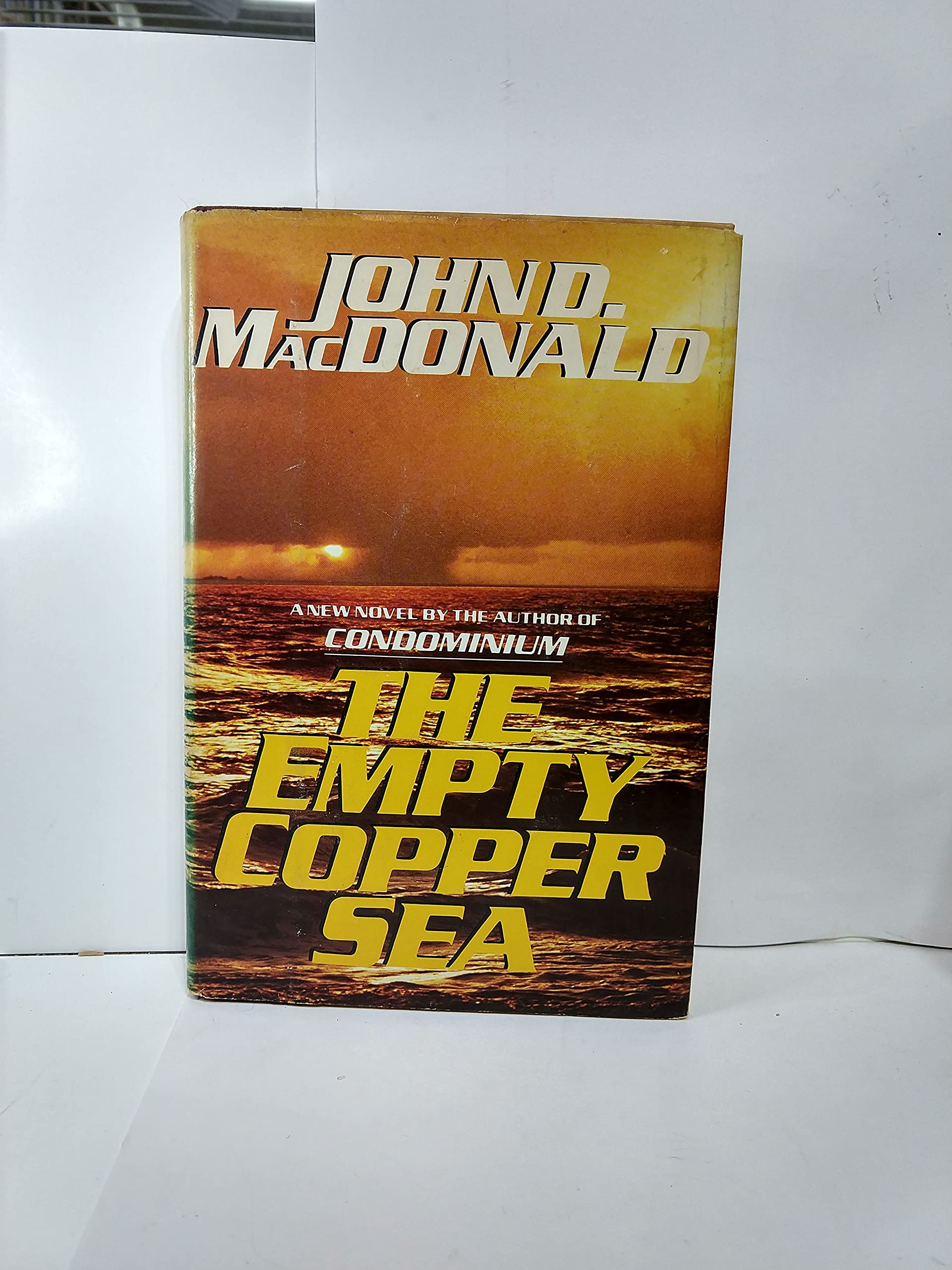 The Empty Copper Sea (Travis McGee, Book 17): MacDonald, John D ...