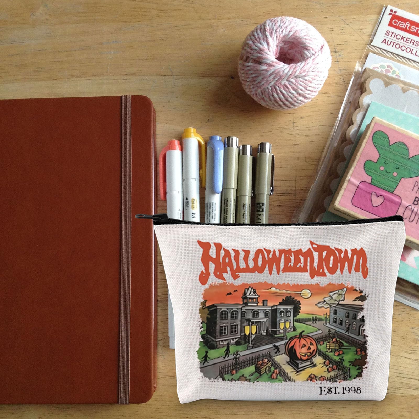 Snapklik.com : TOBGBE Funny Pumpkin Makeup Bag Halloweentown Est 1998 ...