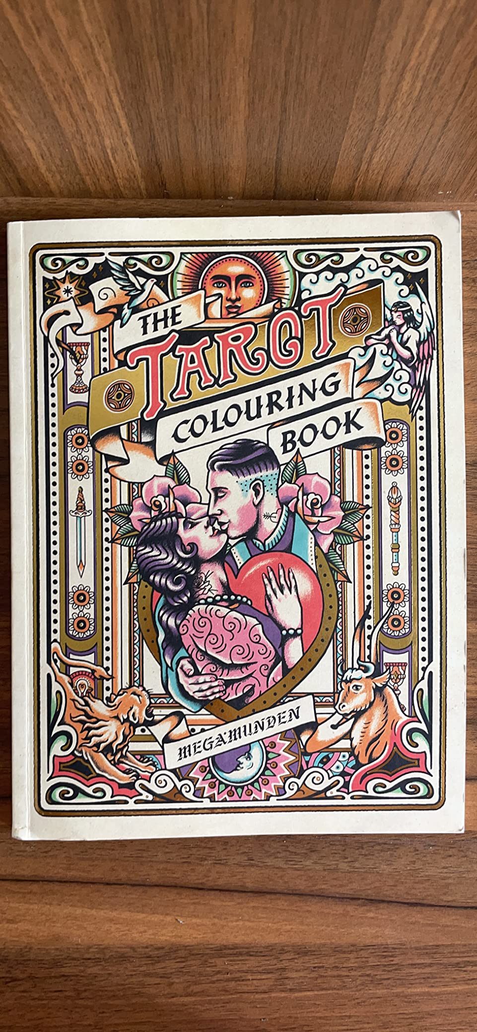 TAROT COLOURING BOOK : McMahon Collis, Diana, Munden, Oliver: Amazon.in ...