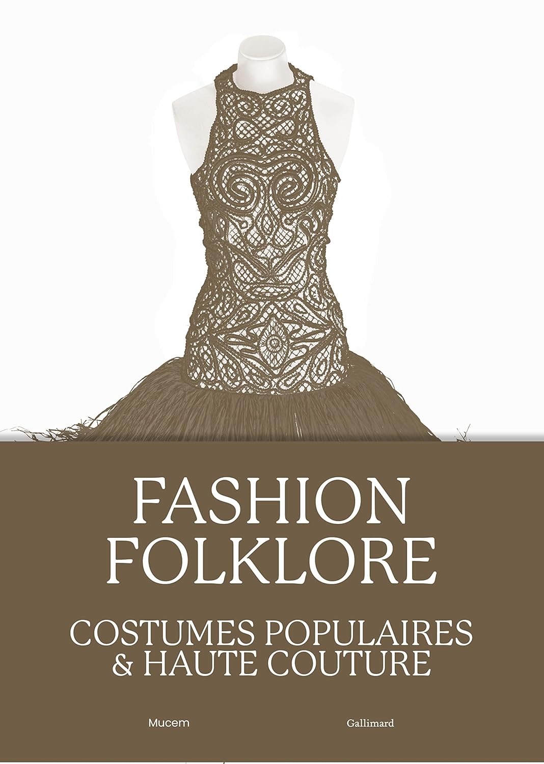 Amazon.com: Fashion Folklore: Costumes populaires et haute couture ...