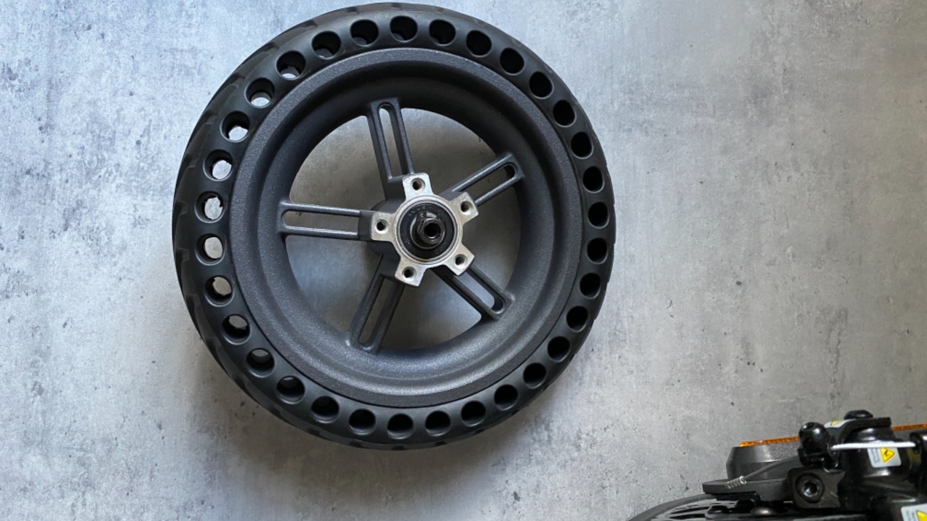 myBESTscooter - Rear Wheel Rim With Solid Honeycomb Tire For Xiaomi Pro ...