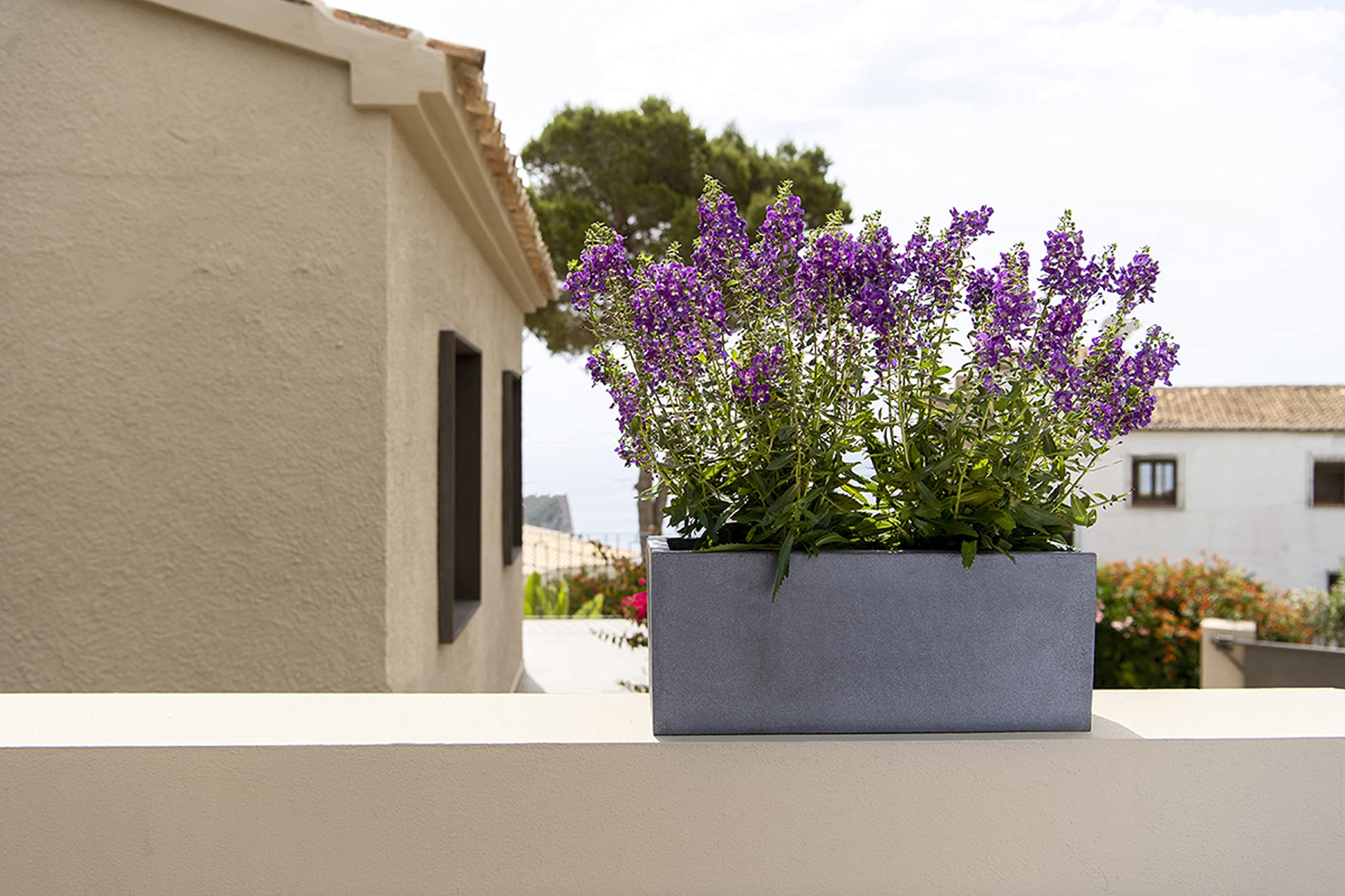 Fiberglass Planter Wall