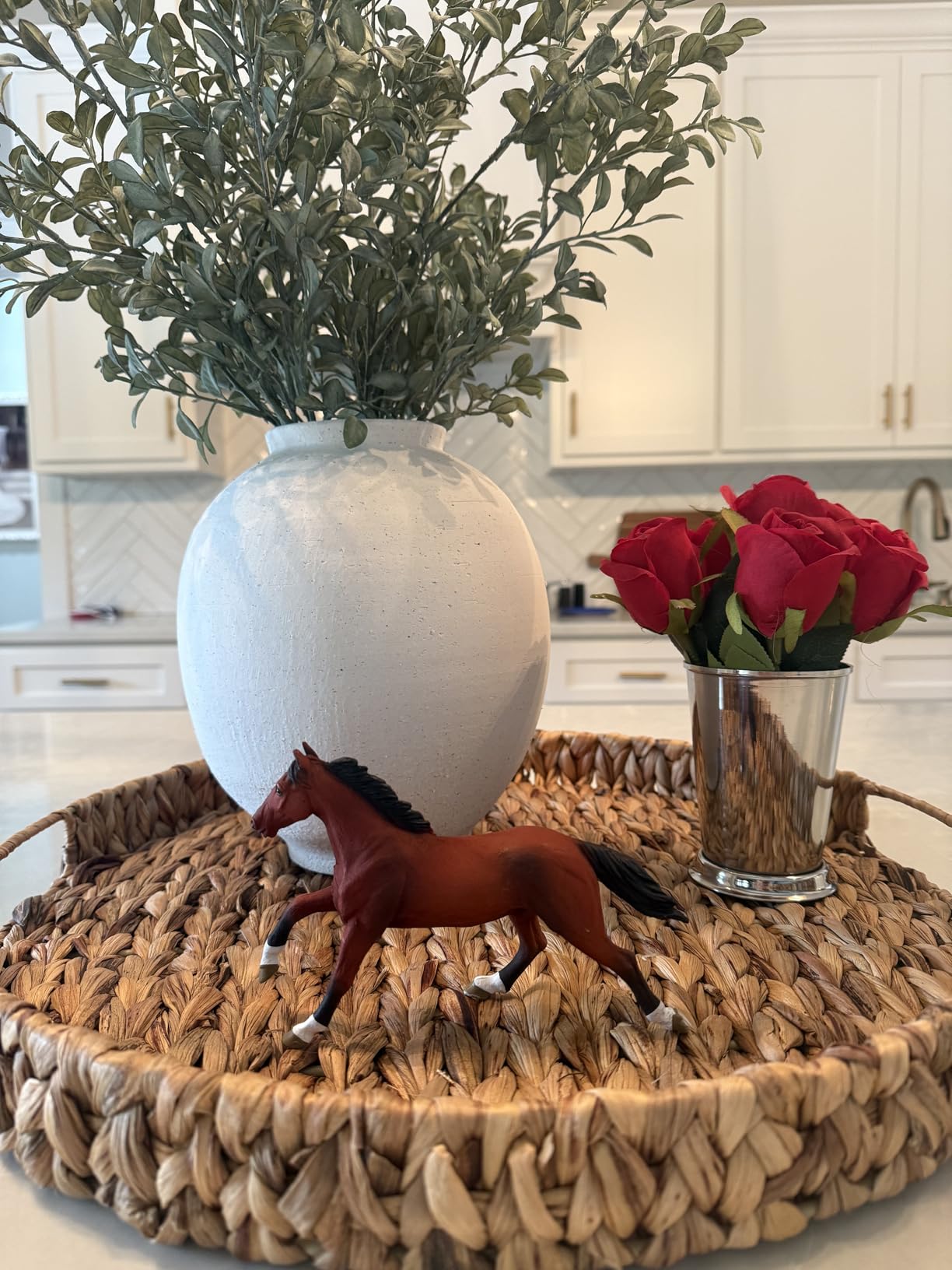 Amazon.com: MOJO Thoroughbred Realistic Horse Toy Figure : Toys & Games