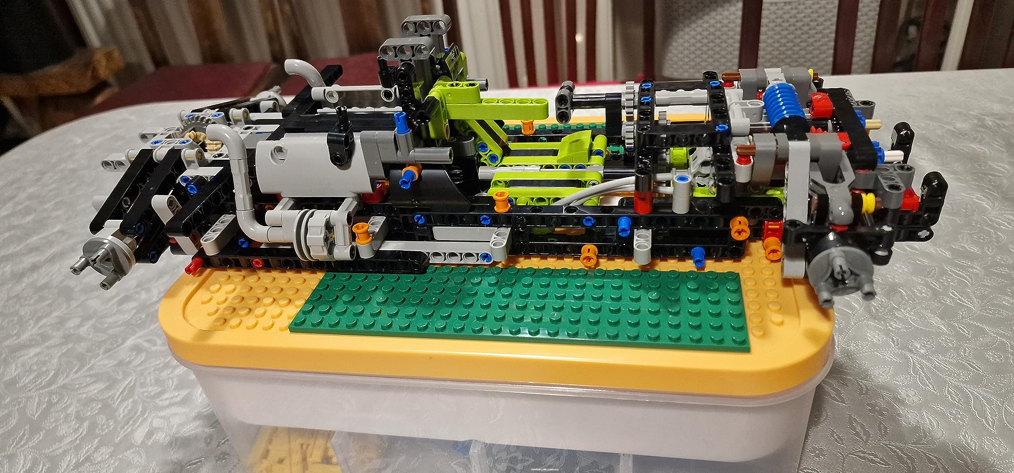 LEGO 42156 Technic PEUGEOT 9X8 24H Le Mans Hybrid Hypercar, Iconic ...