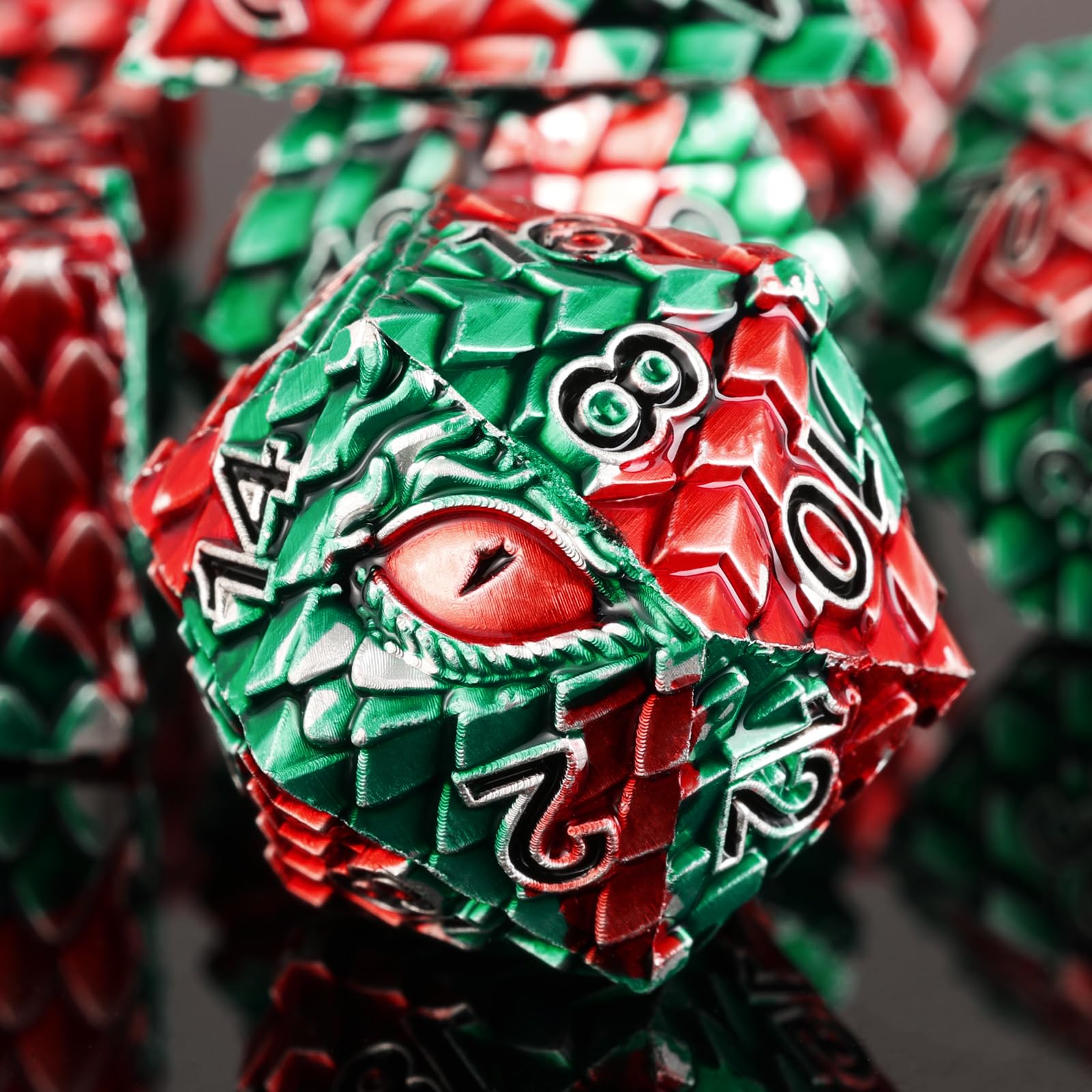 Amazon.com: Metal Dice Set D&D,7 PCS Dragon Scale Metallic DND Dice Set ...