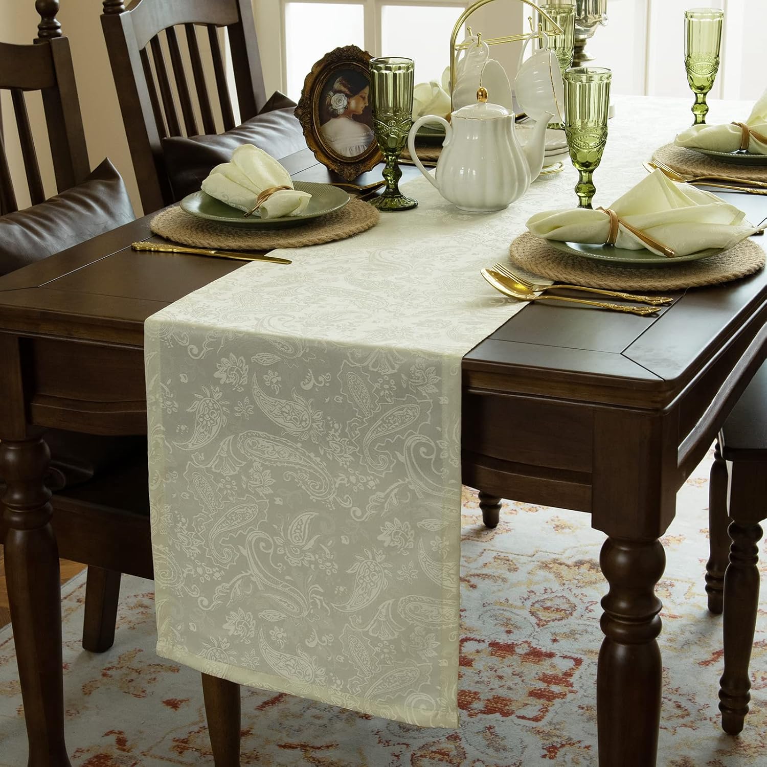 Amazon.com: Joyfol Day Jacquard Fabric Table Runner, Luxury Damask ...