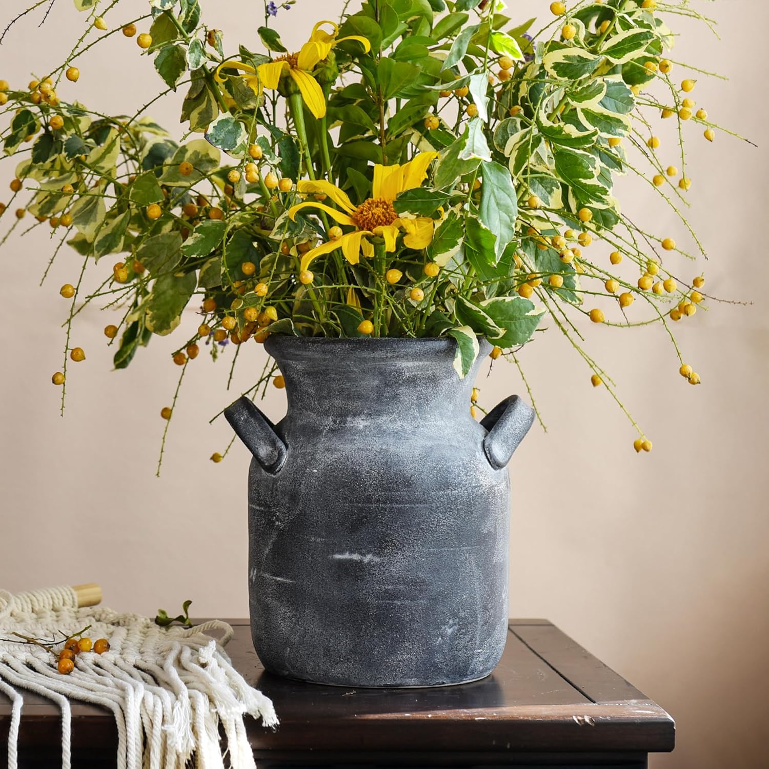 Amazon.com: Quoowiit Ceramic Rustic Farmhouse Vase, Distressed ...