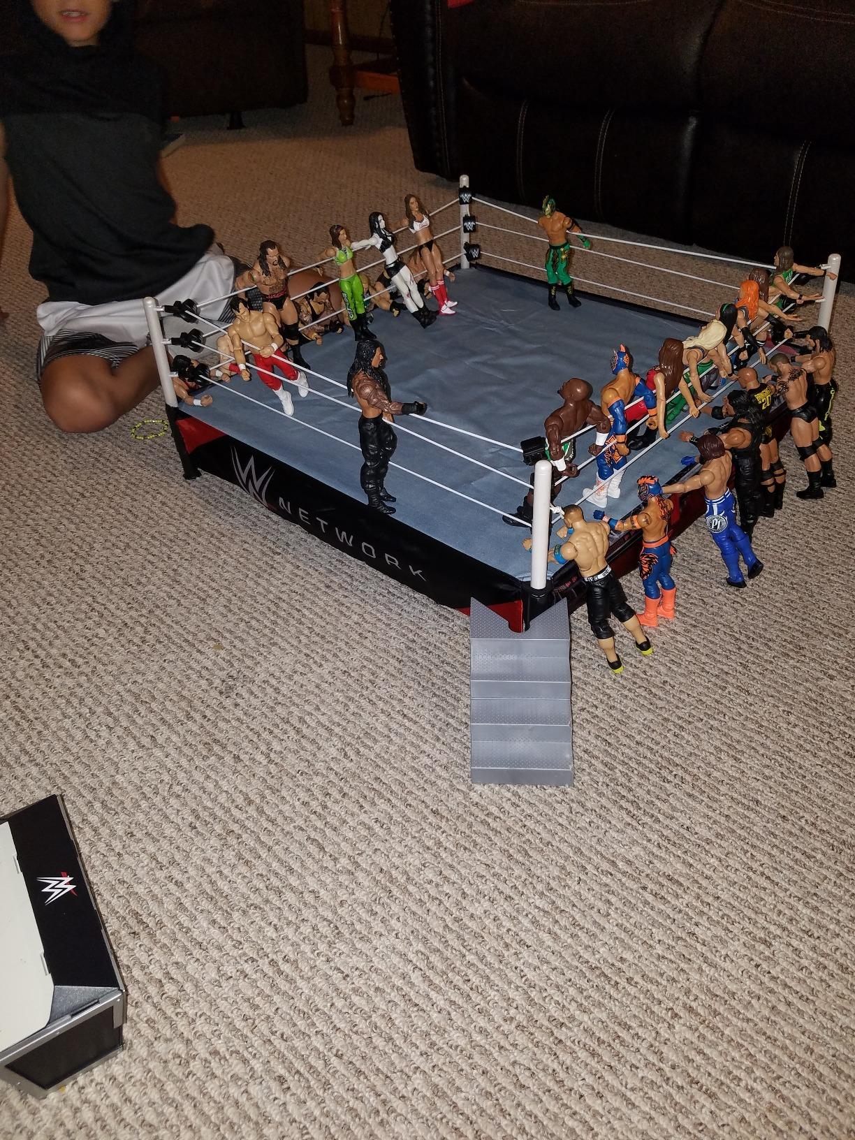 Amazon.com: WWE Real Scale Ring : Sports & Outdoors