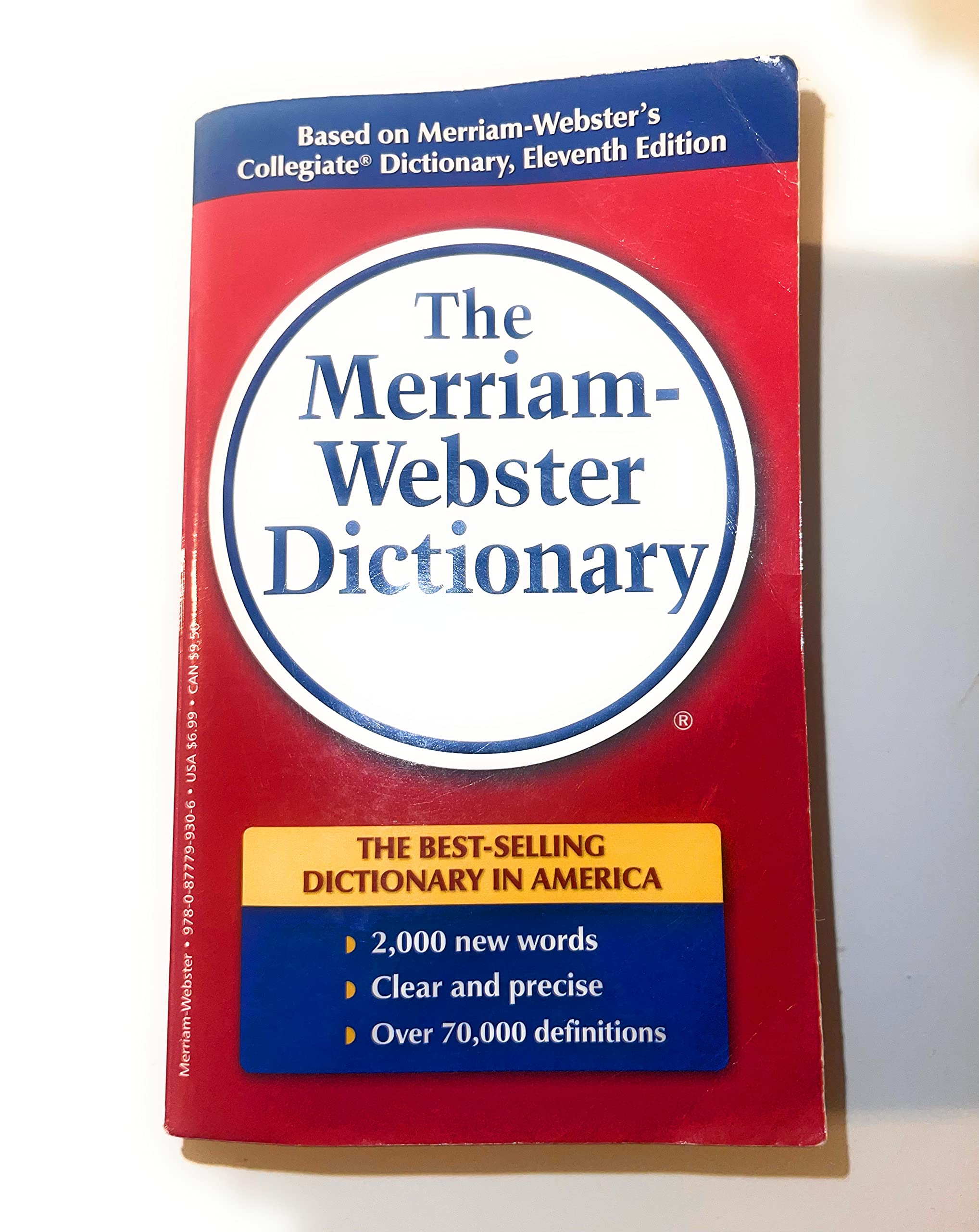 The Merriam-Webster Dictionary: Merriam Webster: 9780877799306: Amazon ...