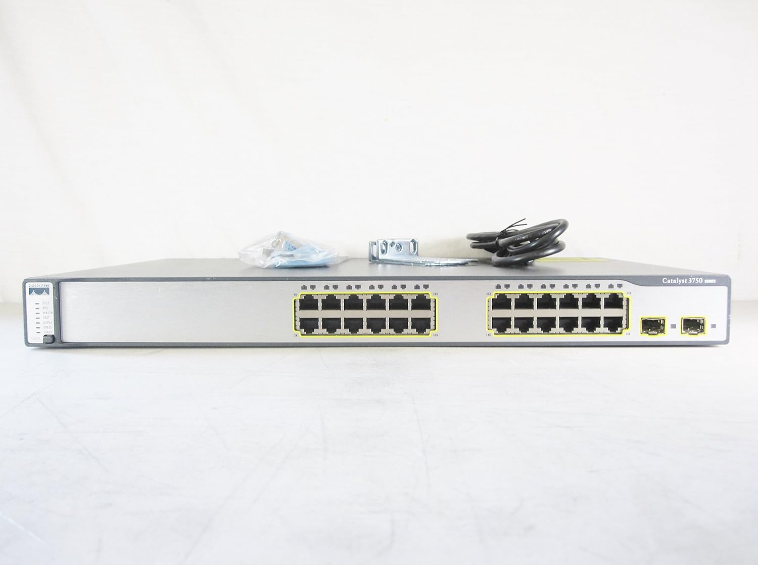 Cisco Catalyst 3750-24TS-S 10/100 24-Port Switch w/2 SFP Gigabit Ports ...
