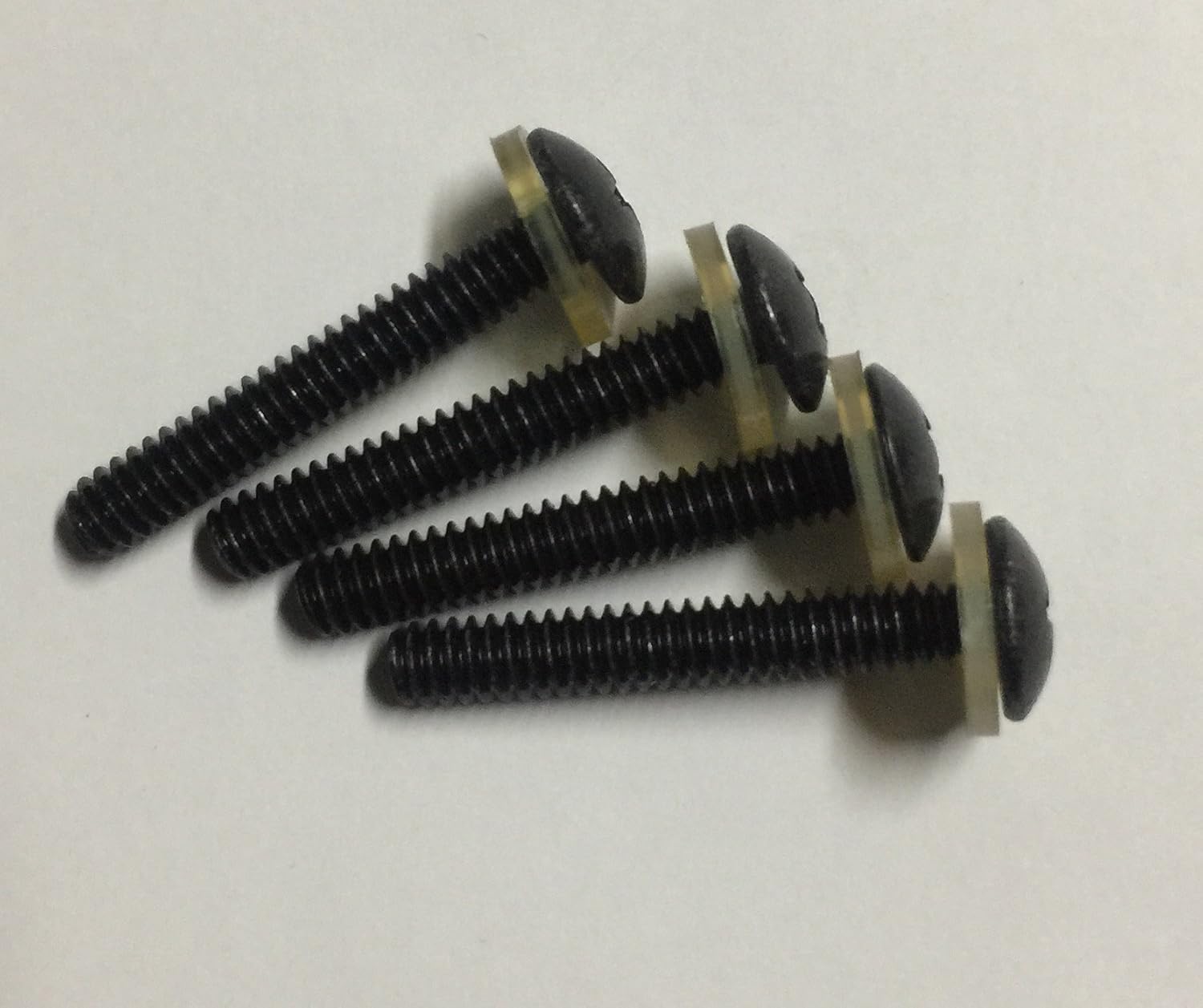 Amazon.com: Hyperlite Broadcast Fish Fin Screw Set : Sports & Outdoors