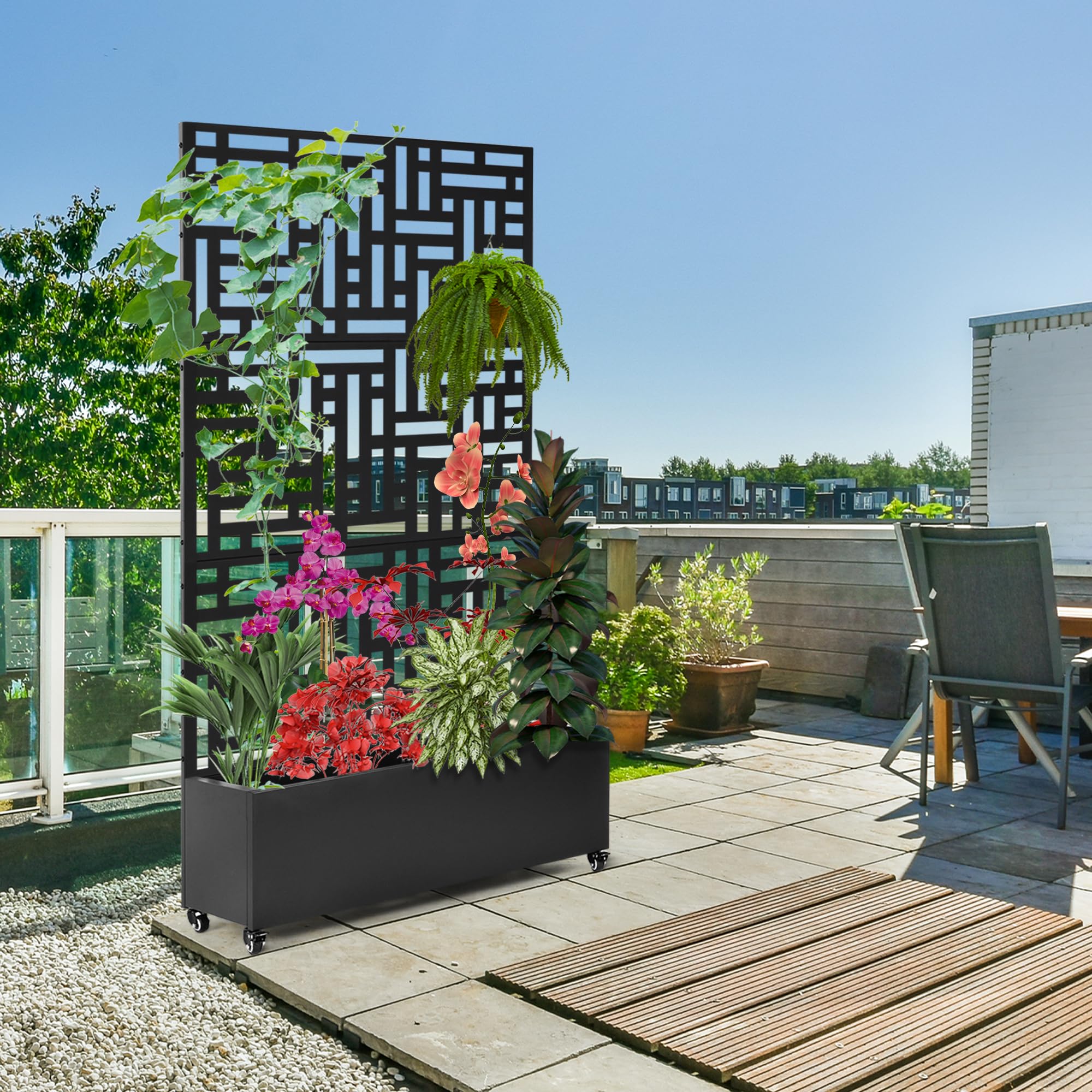 Trellis Screen With Planter