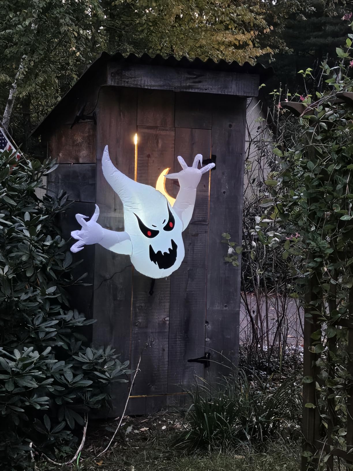 Amazon.com: 4 FT Halloween Inflatable Ghost with Build-in LED Broke Out ...