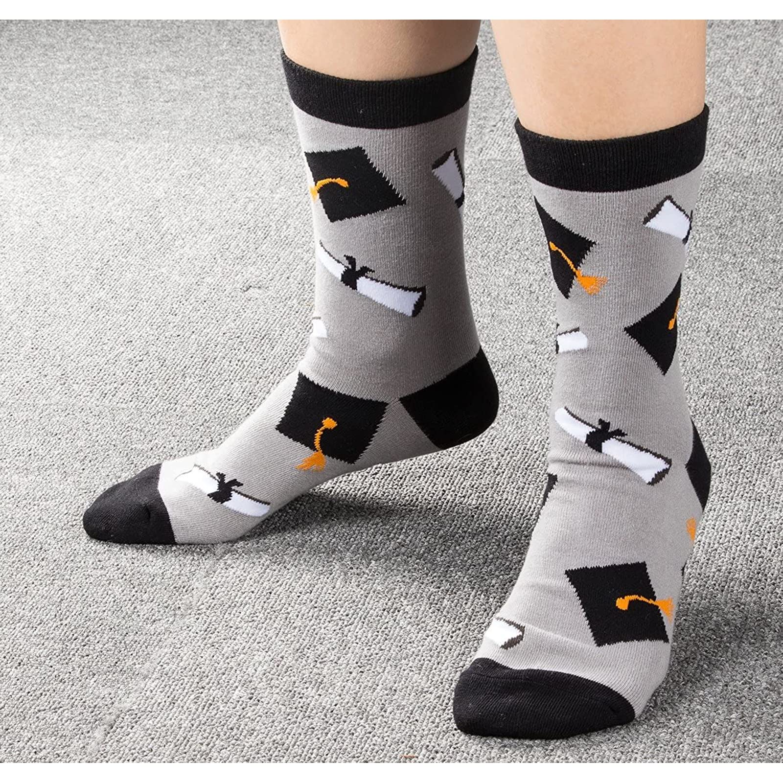 Snapklik.com : Toe-Tally Sox Unisex Graduation Crew Socks, Grad Cap ...
