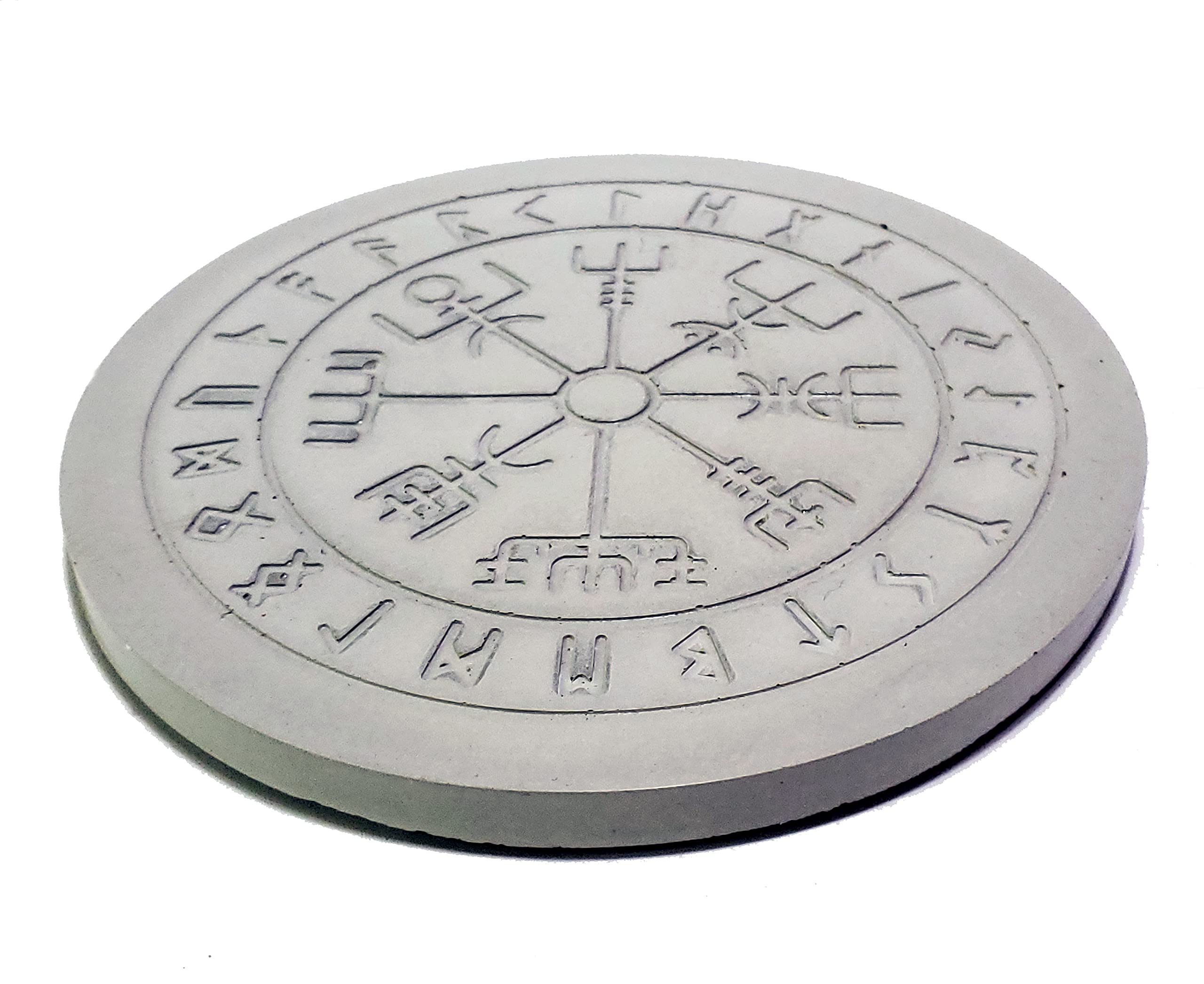 Amazon.com: Brokkr & Eitri Stone Altar | Norse Viking Vegvísir Base ...