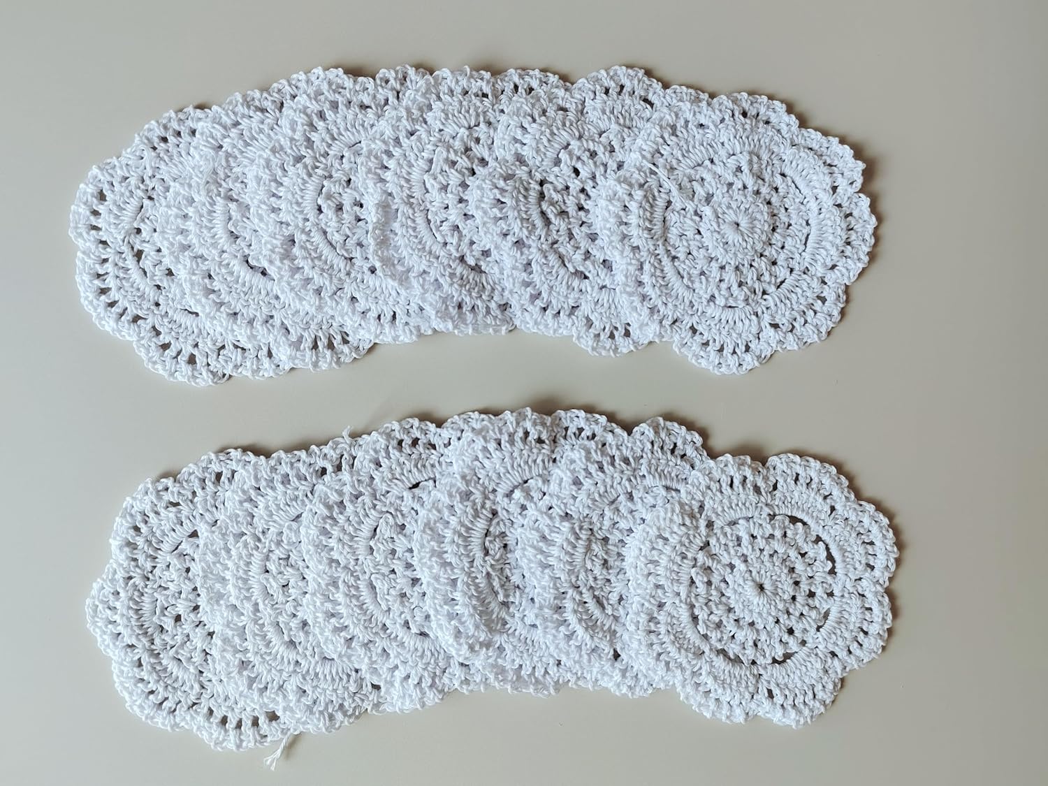 Amazon.com: Ouyatoyu Doilies Cloth Lace Crochet Doilies Place Mats ...