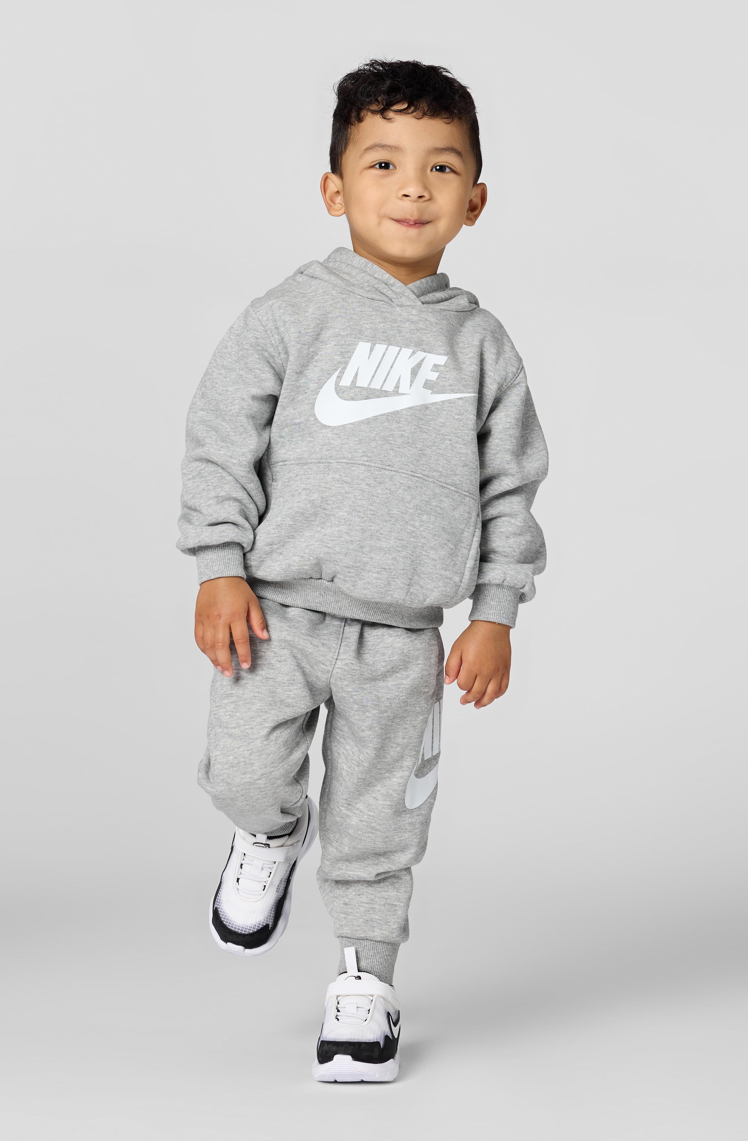 Amazon.com | Nike Baby/Toddler Cosmic Runner Shoes, Black/Anthracite ...