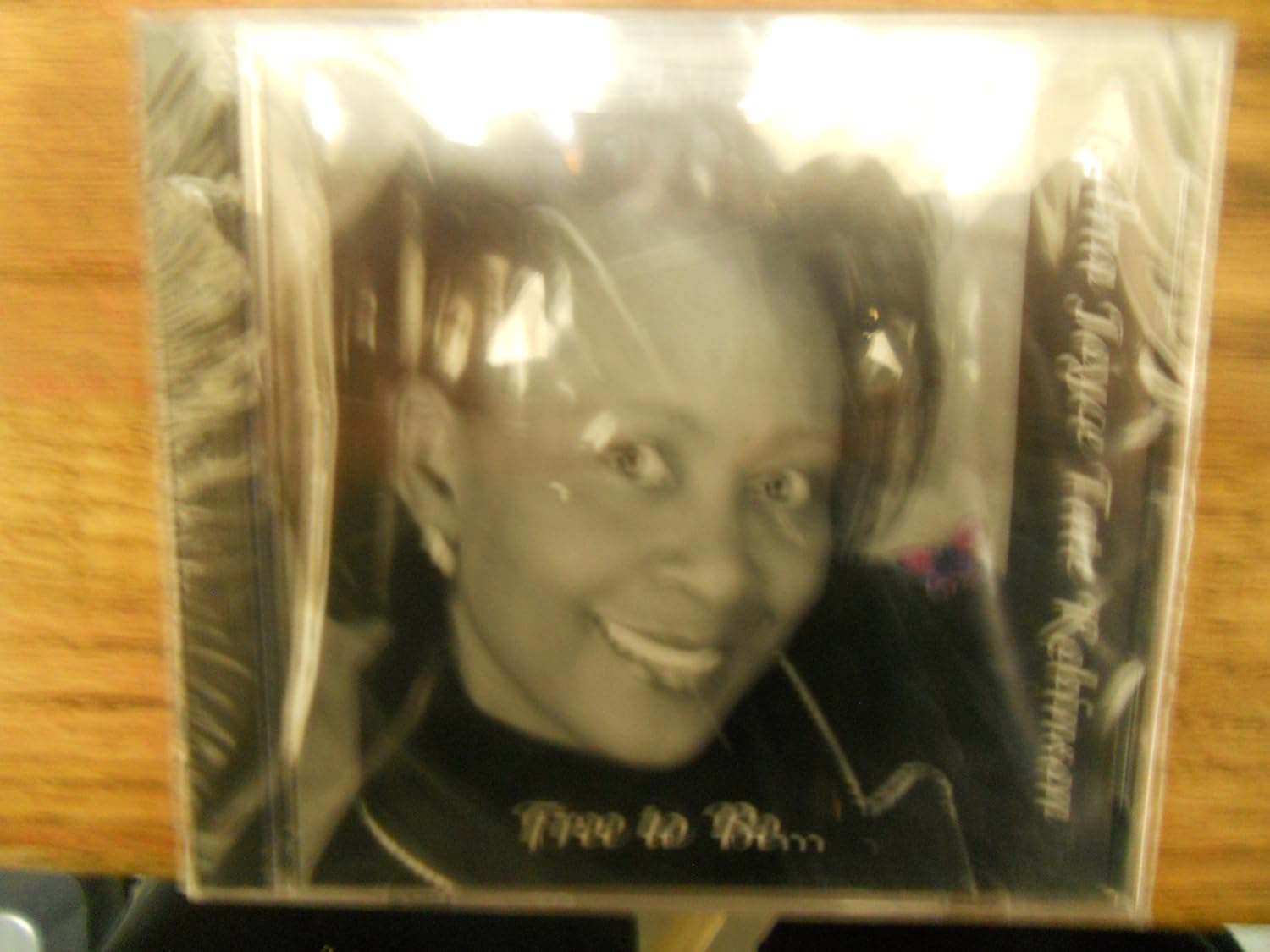 Edna Joyce Tate Robinson - Free to Be... - Amazon.com Music