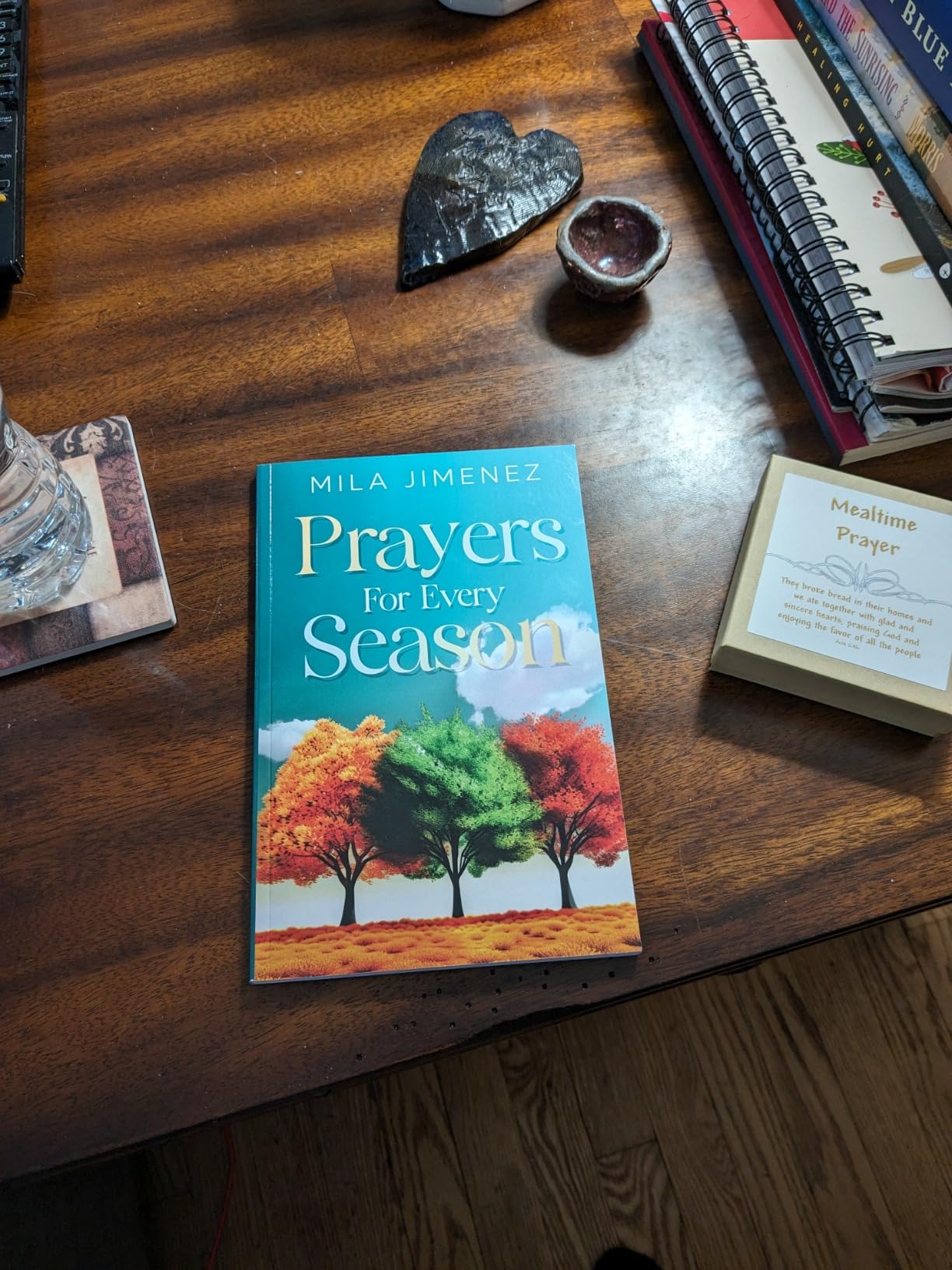 Amazon.com: Prayers For Every Season: An Empowering Daily Christian ...