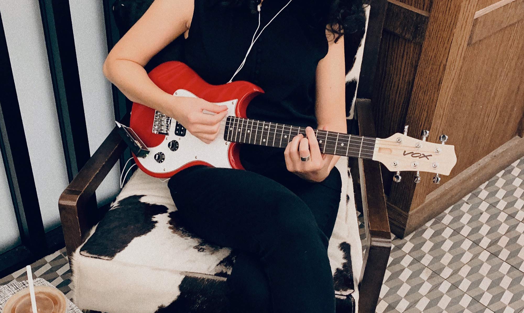 Vox SDC-1 Mini 6-String Electric Guitar, 19 Frets, Maple Neck, Purple ...