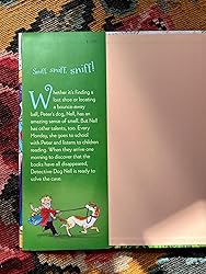 Amazon.com: The Detective Dog: 9781250156761: Donaldson, Julia, Ogilvie ...