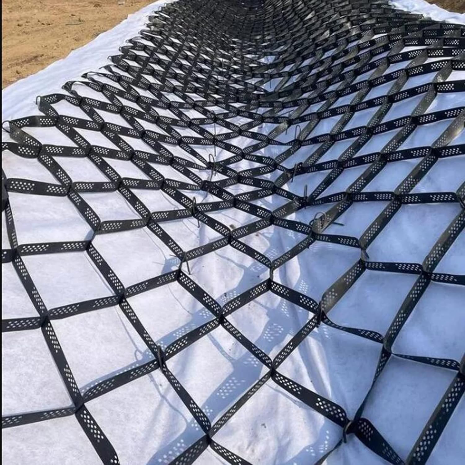 Amazon.com : Slope Landscaping Ground Geo Grid System - Expandable Wide ...