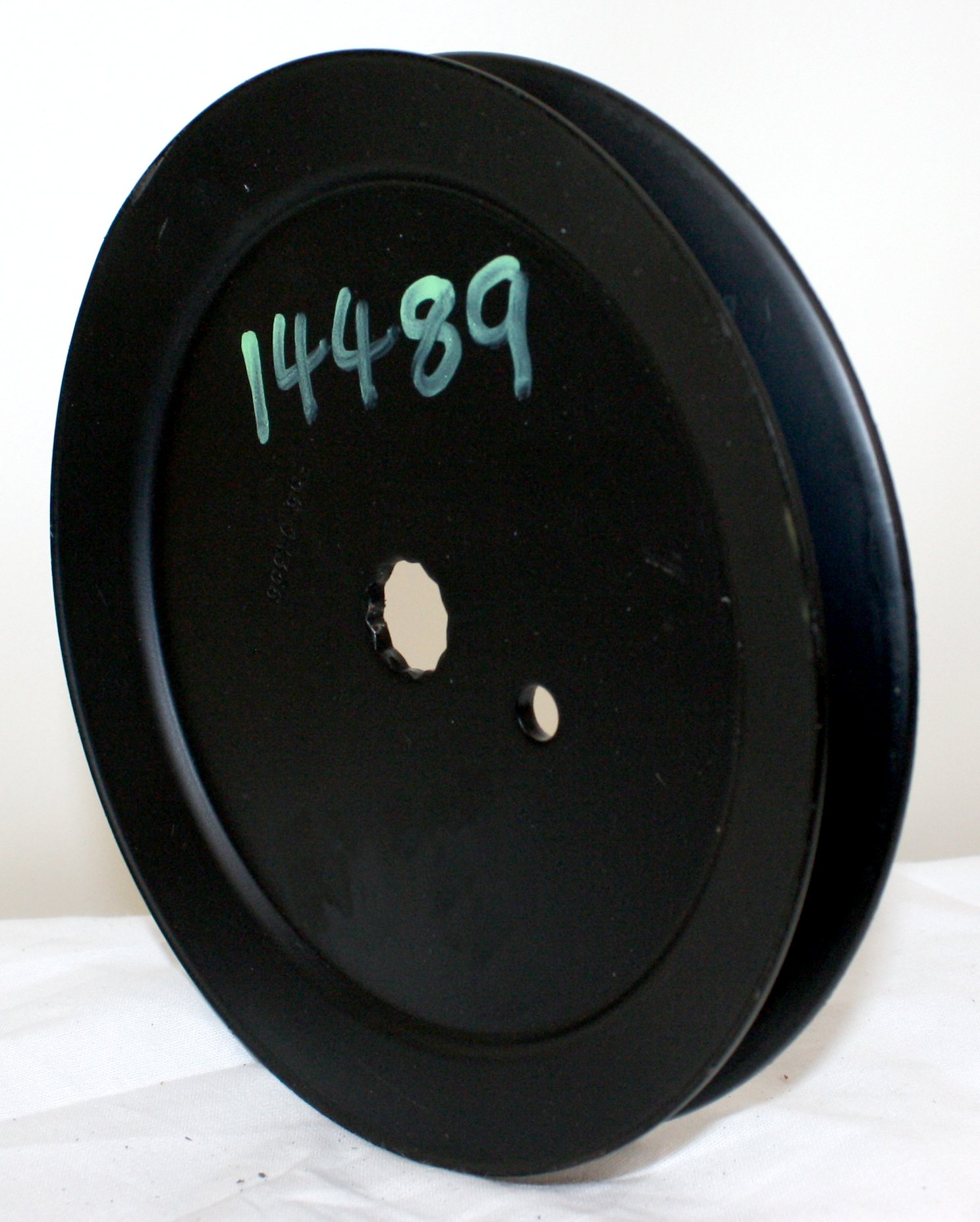 Amazon.com : Rotary #14489 Deck Spindle Pulley: 6 1/2" x 1/2" MTD: 756 ...