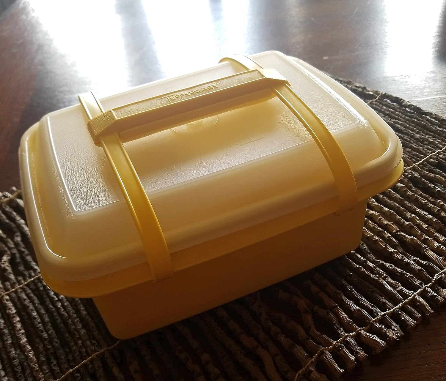 Amazon.com: Tupperware Vintage 3 Piece Yellow Lunch Box, Ice Cream ...