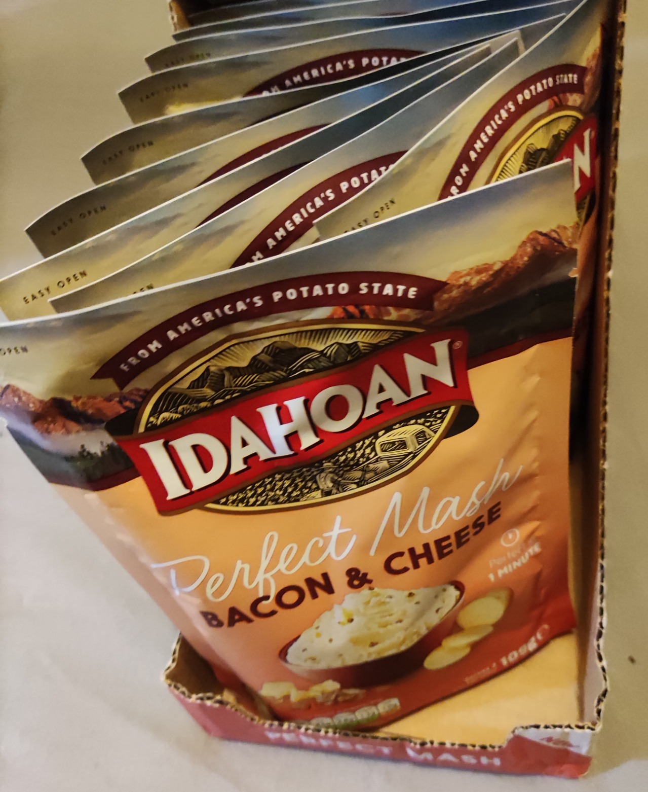 Idahoan Perfect Mash Cheese & Bacon, Instant Mash Potato, 109 g, Pack ...