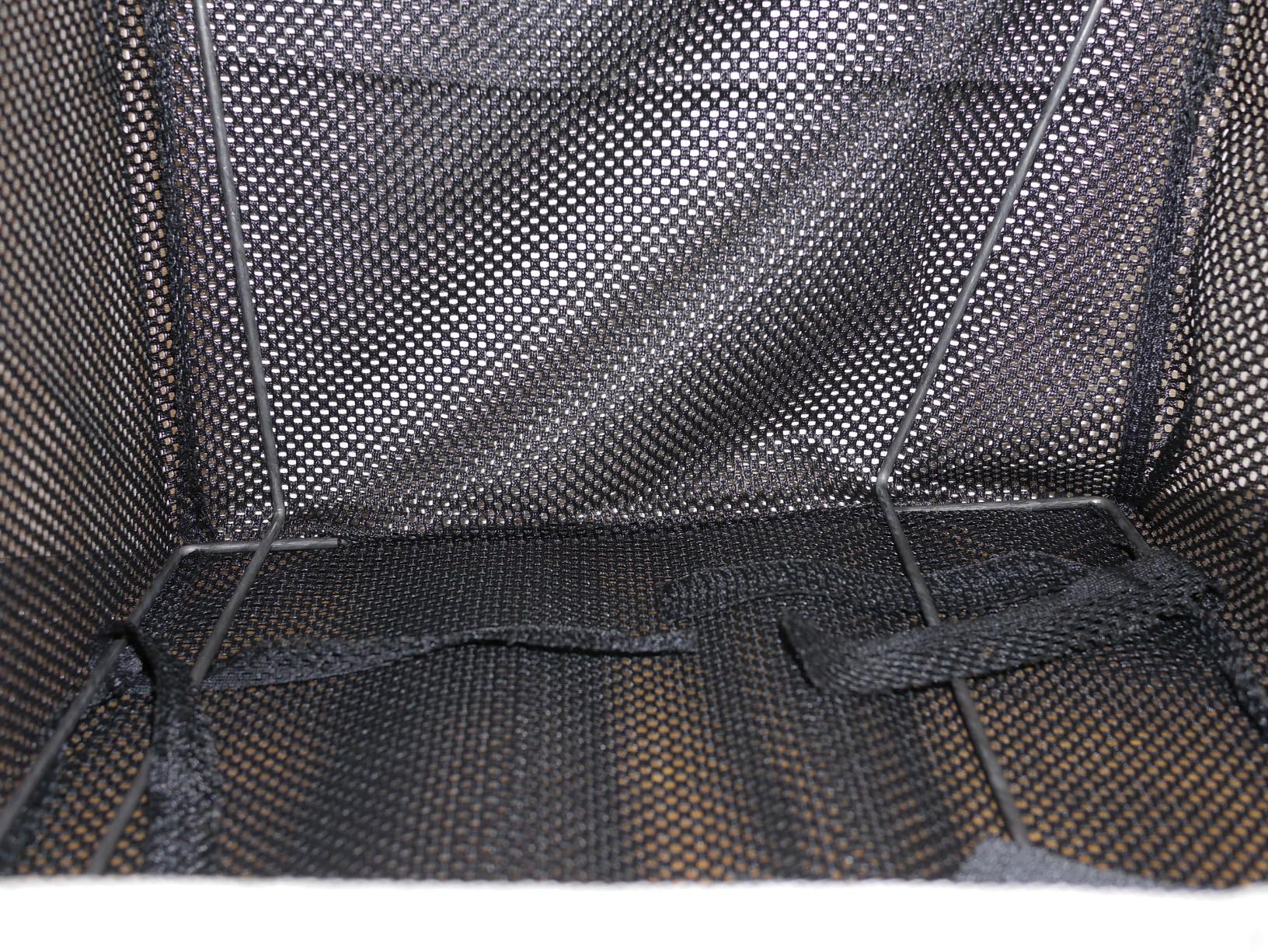 Amazon.co.jp: Asdays シューティング ゲーム ターゲット ボックス ネット 消音 回収不要 エアガン トイガン スリングショット 30×30cm ブラック : ホビー