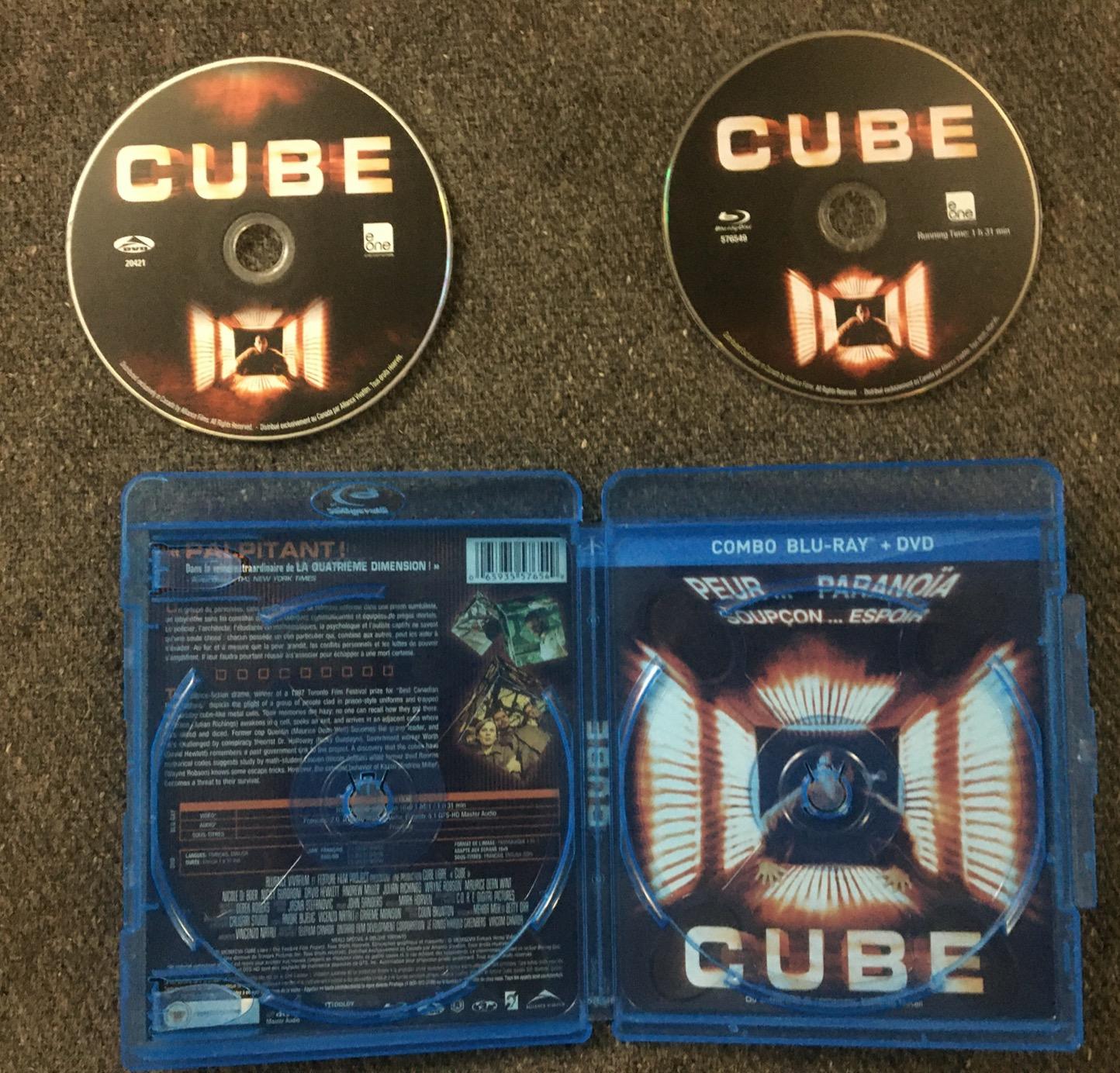 Amazon.com: Cube [VHS] : Nicole de Boer, Maurice Dean Wint, David ...