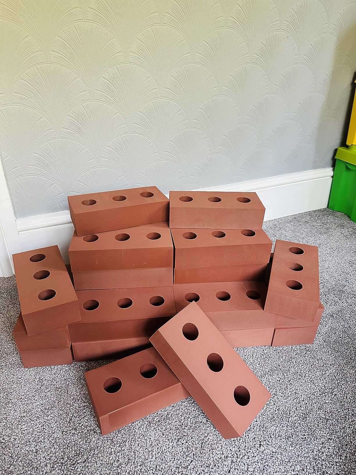 Bluecaps 30-Piece Foam Builder's Brick Set For Kids - Build Imagination ...