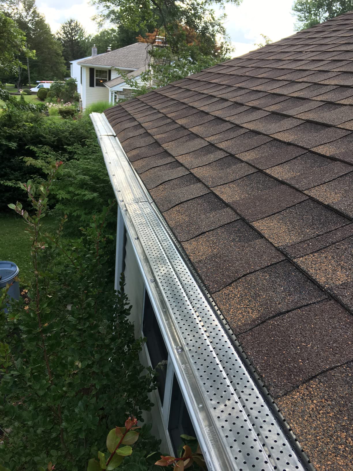 $31/mo - Finance A-M Gutter Guard - Aluminum 6" (100 Feet, Mill Finish ...