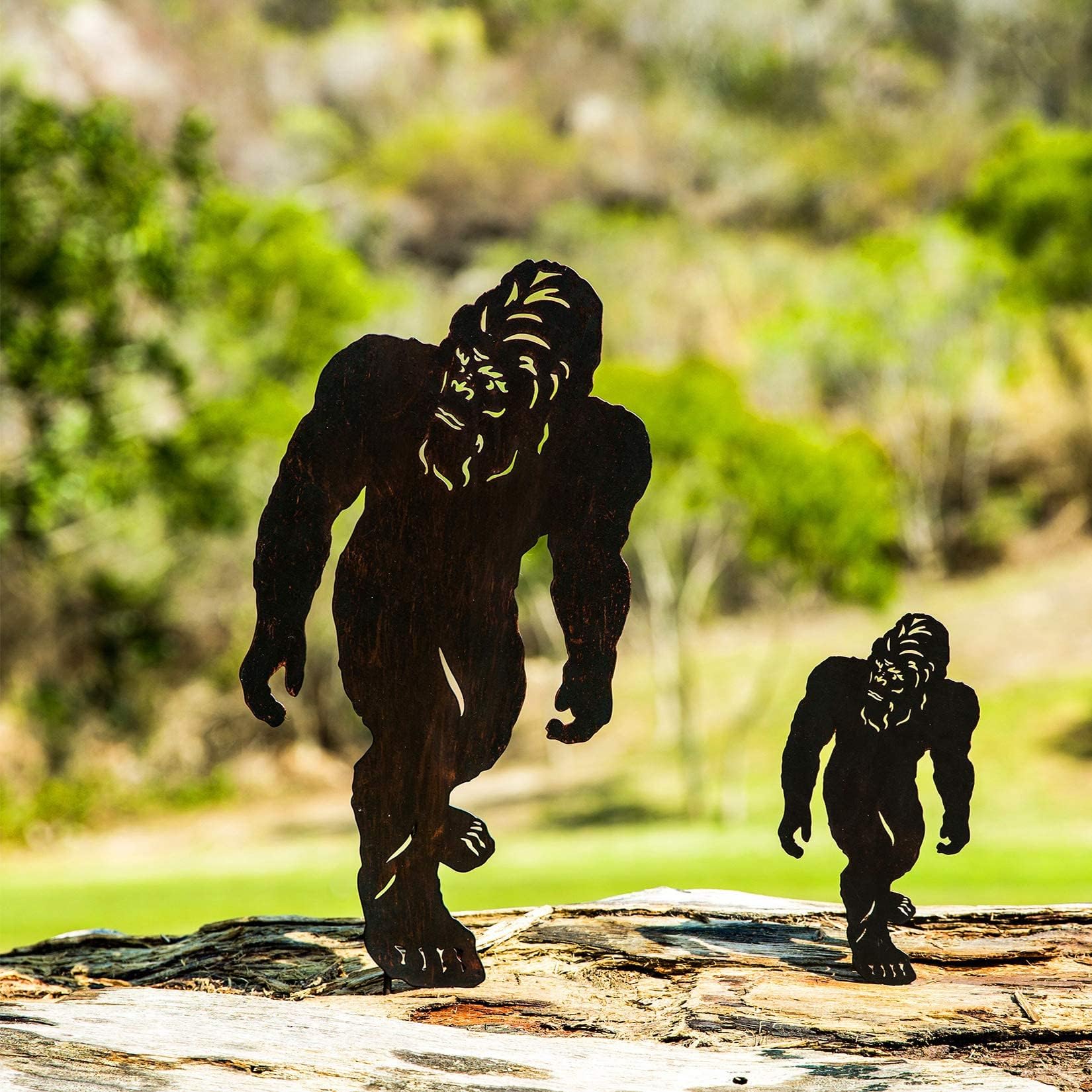 Amazon.com: Qikafan Peeping Bigfoot Metal Yard Art, Garden Branch ...
