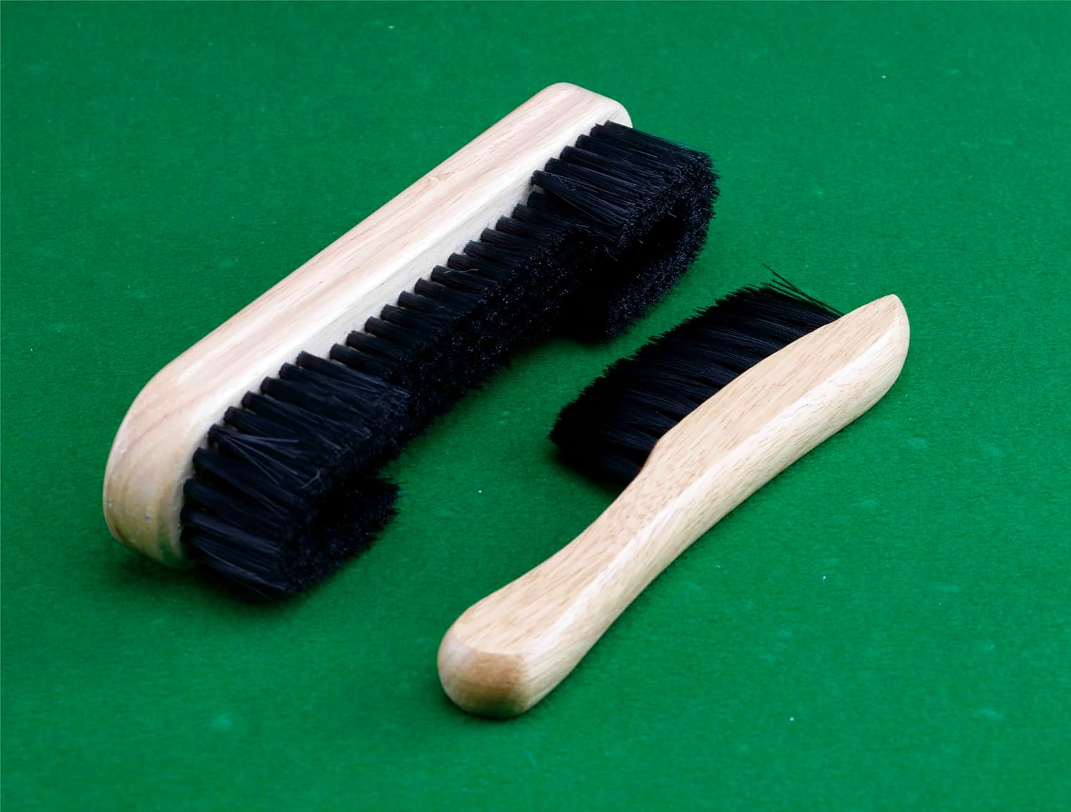 Amazon.com: Teekerwan 2 Set Billiards Pool Table and Rail Brush ...