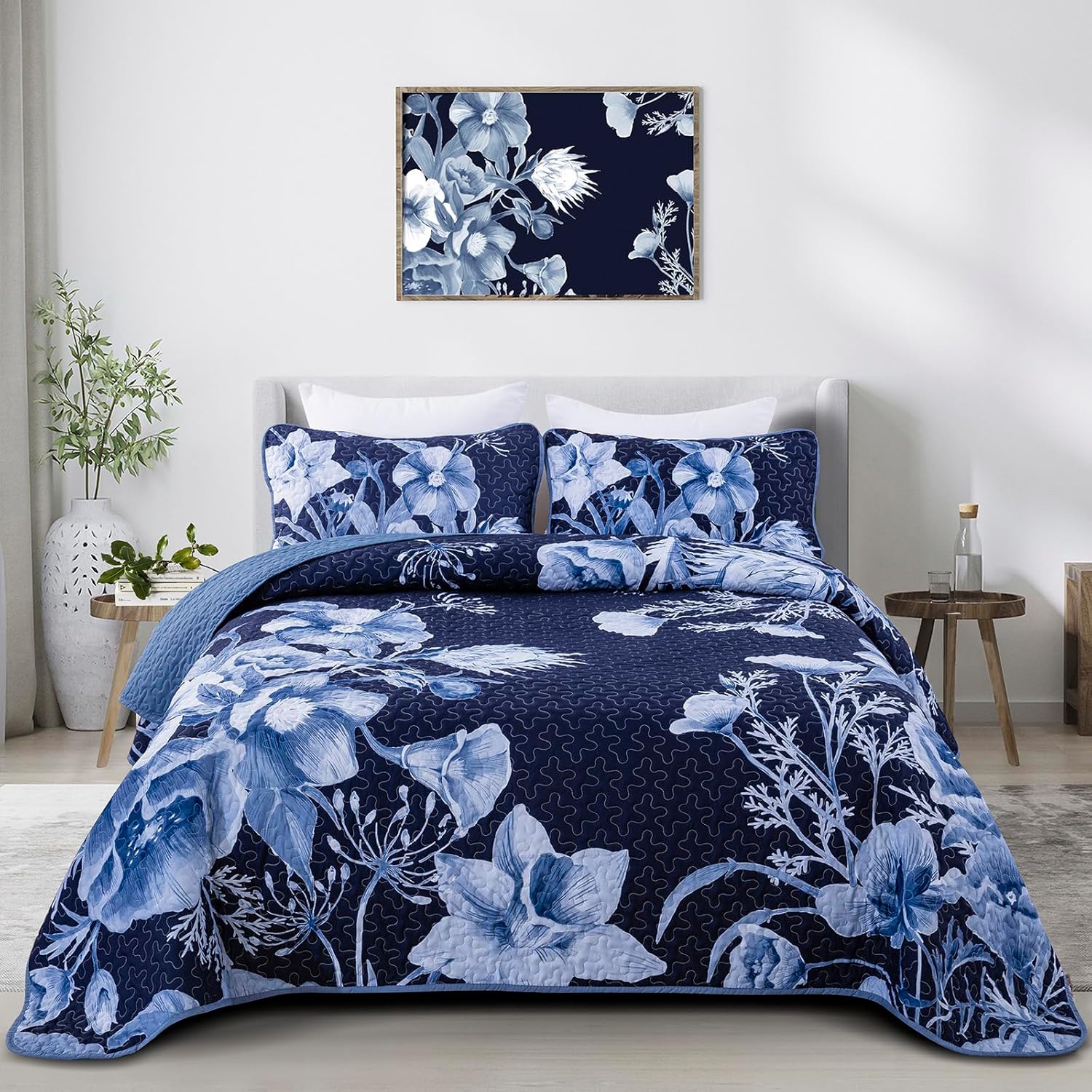 Amazon.com: Floral Quilt Set King 3 Pieces Navy Blue Floral Quilt ...