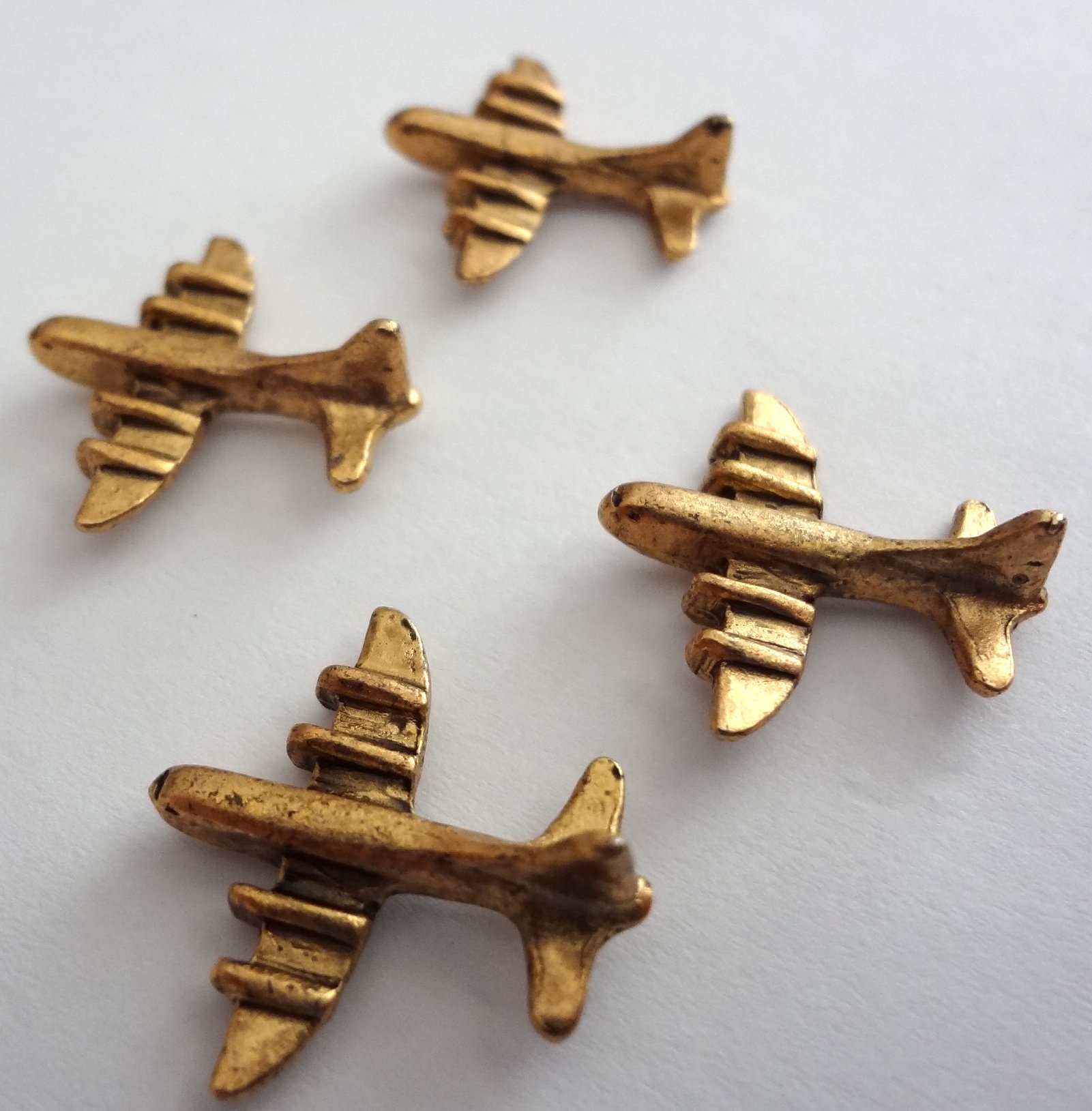 Amazon.com: Airplane Decorative Metal Push Pins, 15 Pieces, Gold T ...