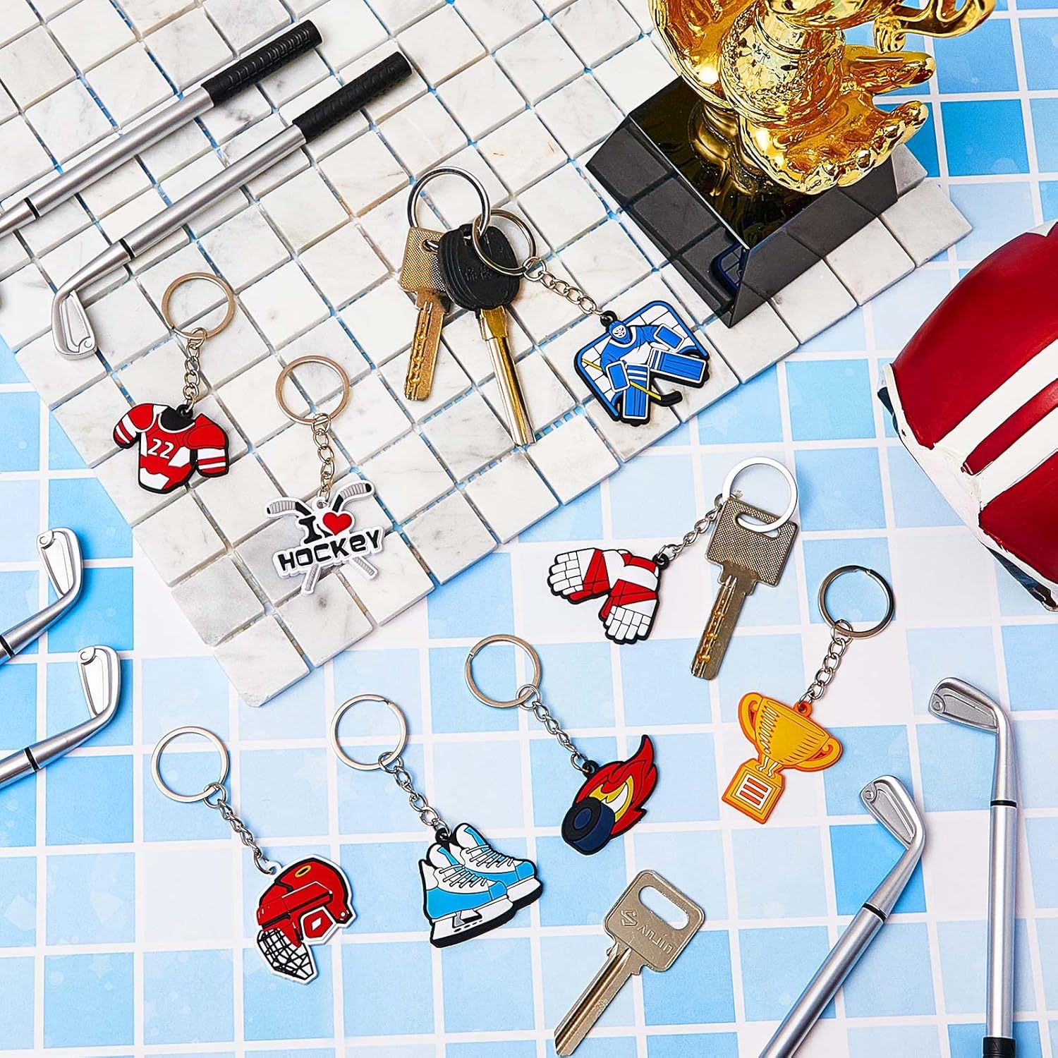 Amazon.com: 36 Pcs Ice Hockey Keychain PVC Unisex Hockey Jewelry Kids ...